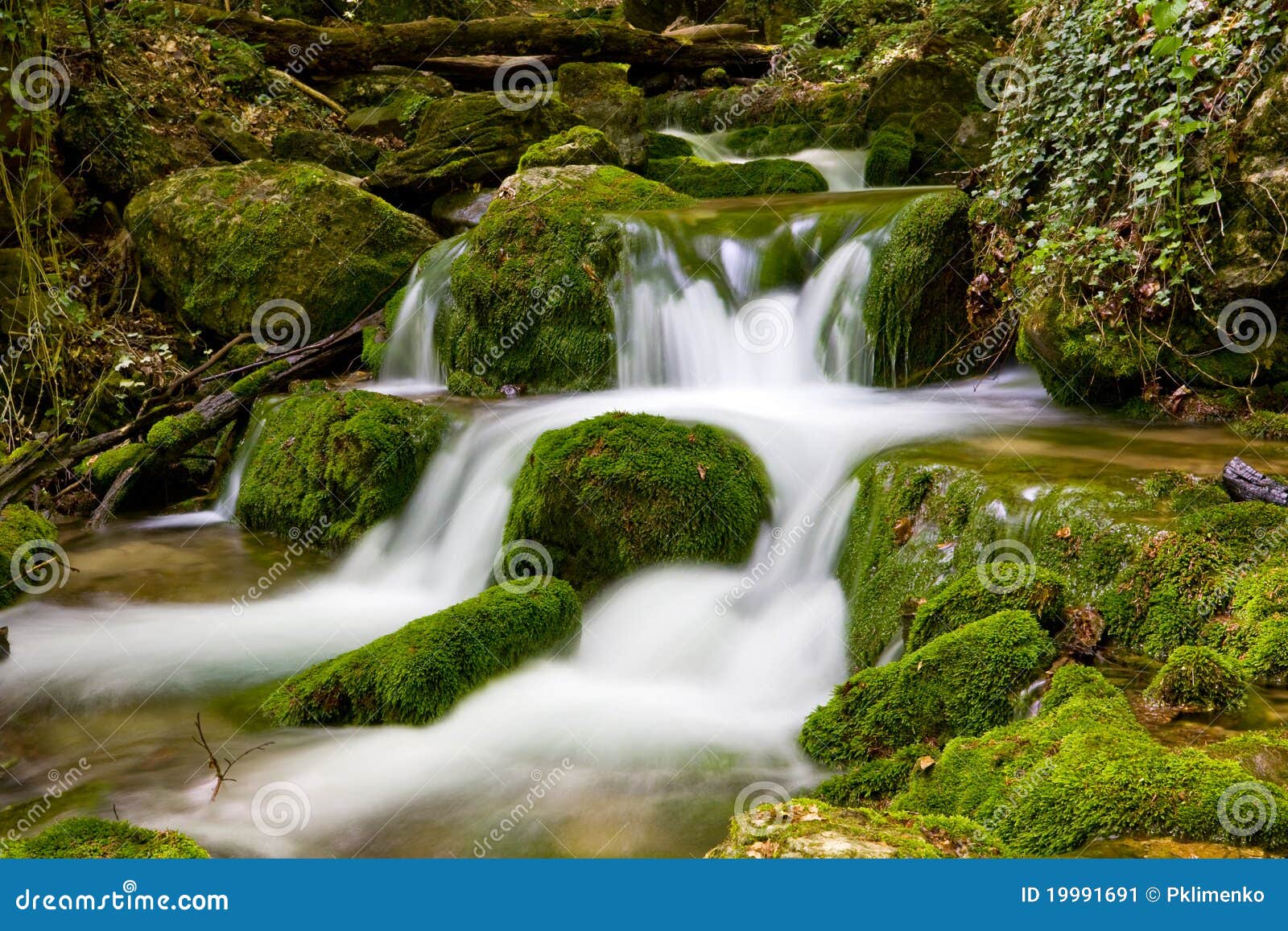Cascade of mountain river stock image. Image of green - 19991691
