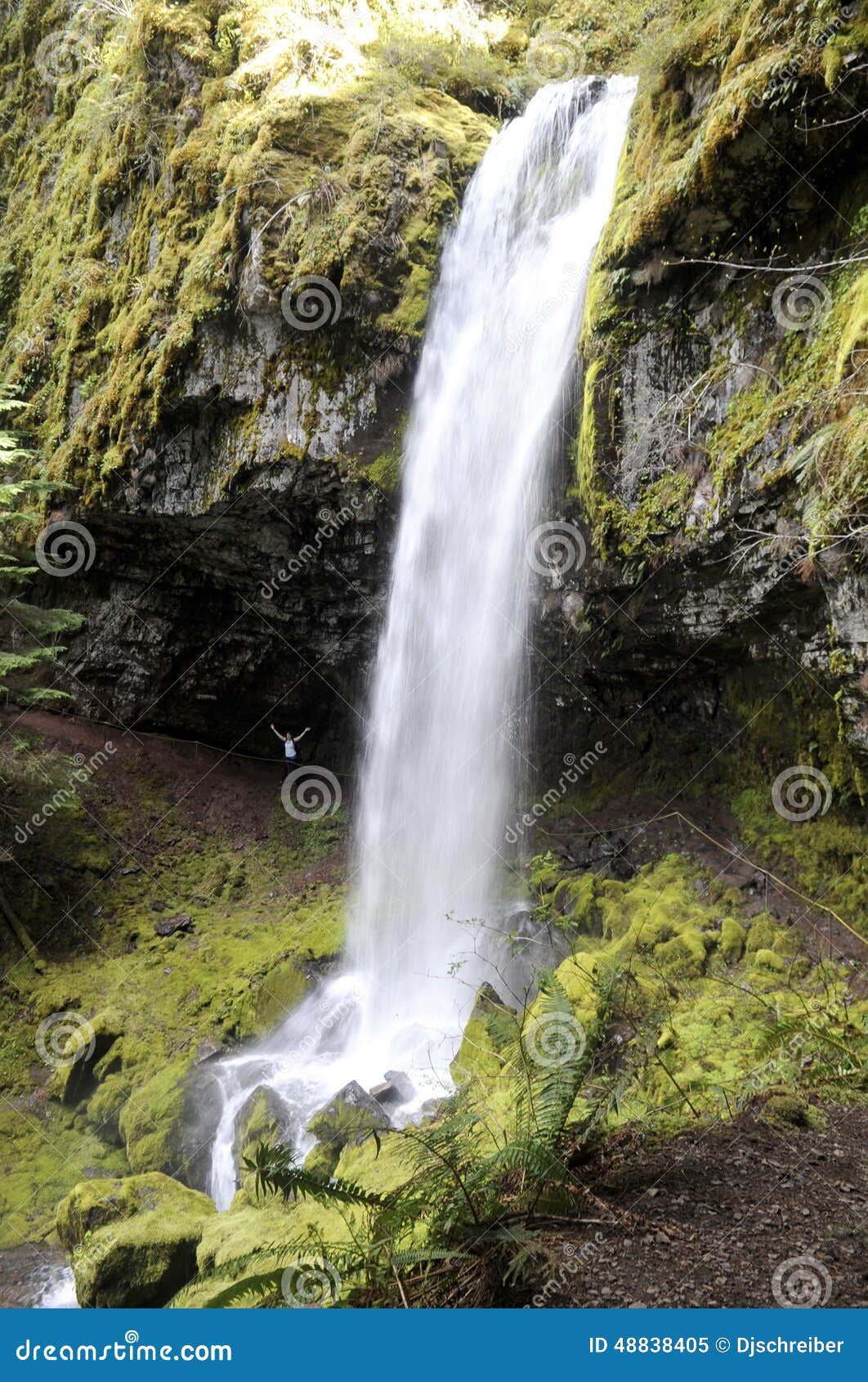 Cascade mountain waterfall stock image. Image of flows - 48838405