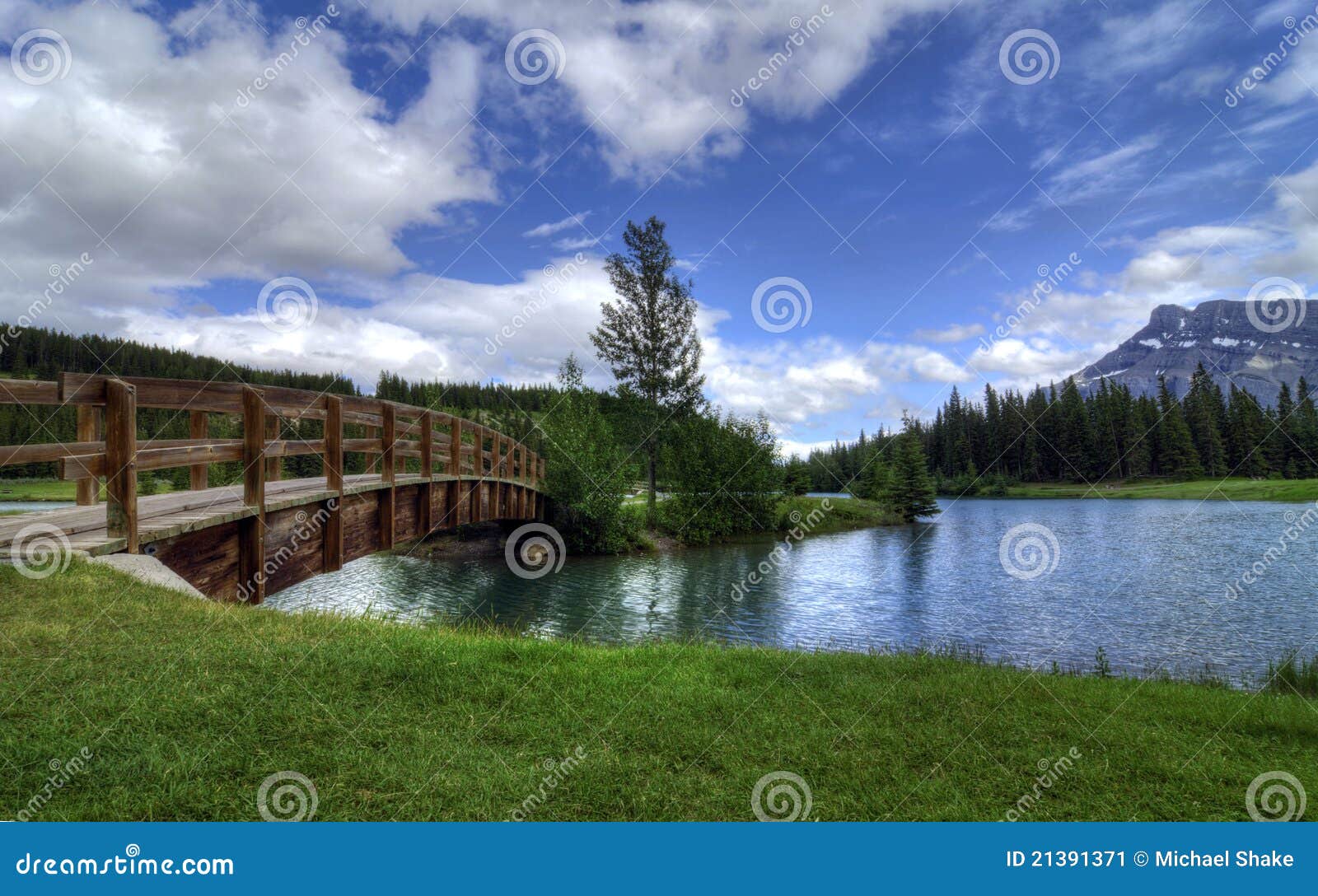 Cascade Ponds stock image. Image of canada, country, national - 21391371