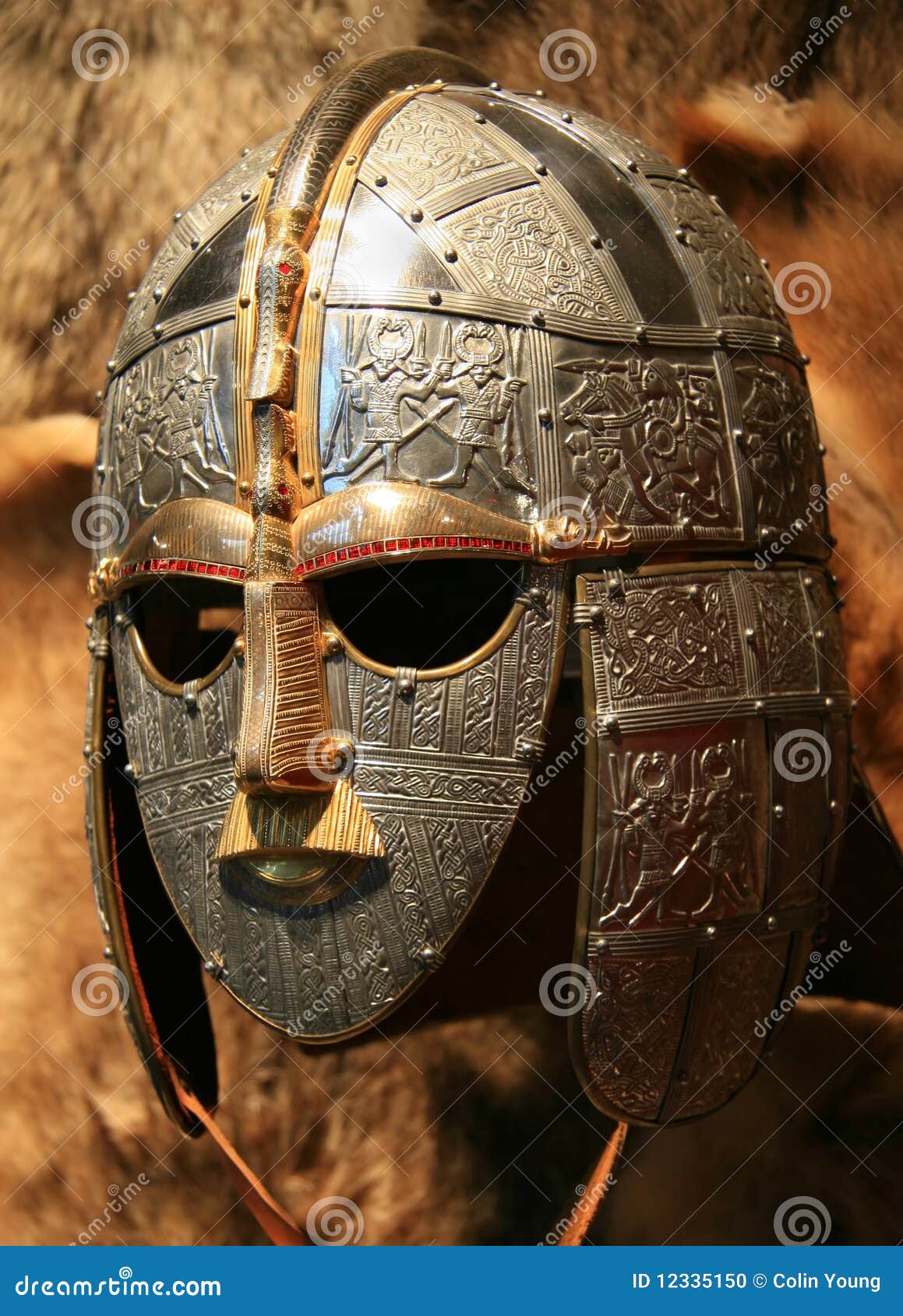 Casco Del Sajón De Sutton Hoo Foto de archivo - Imagen de anglo ...