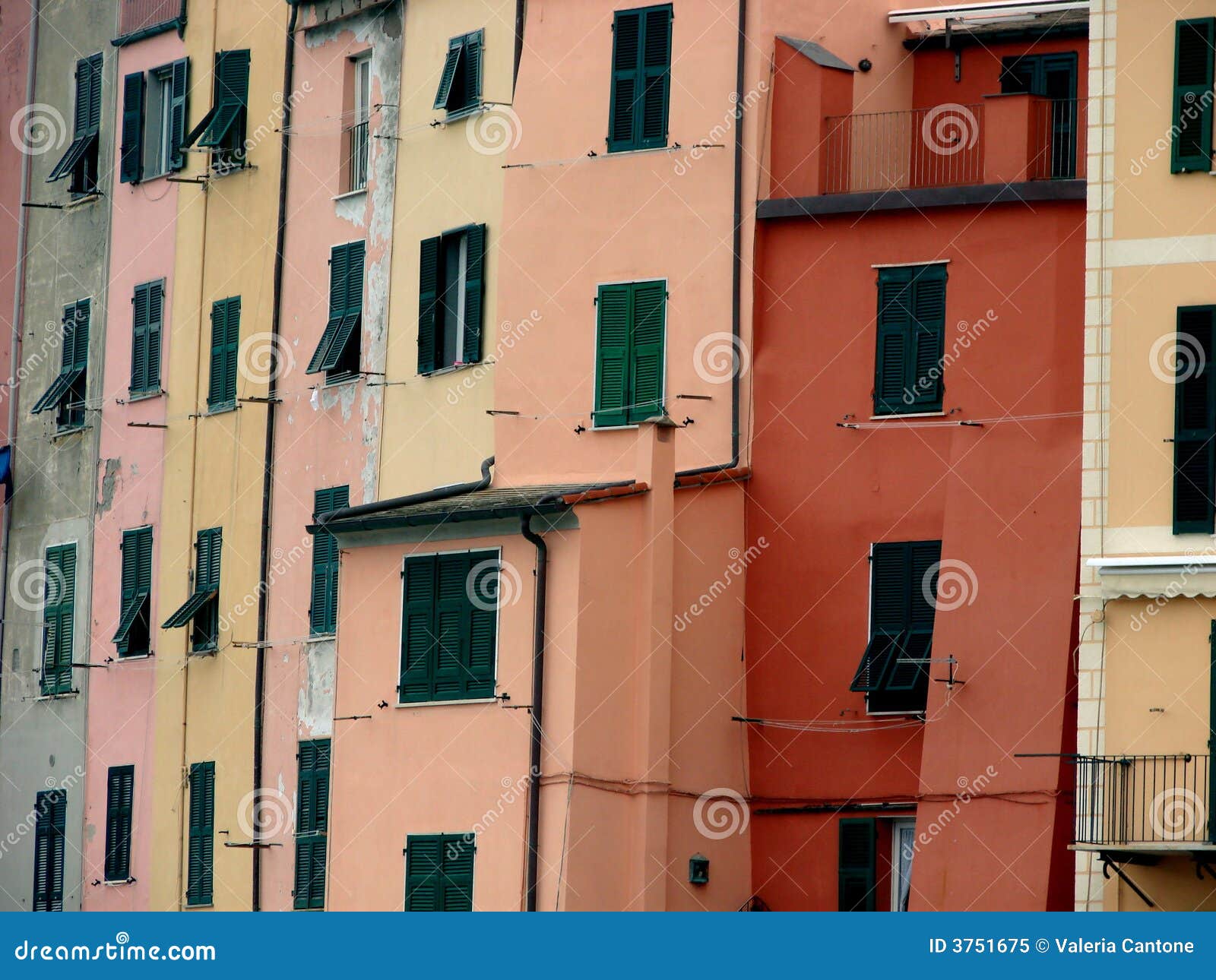 Case Colorate in Portovenere Immagine Stock - Immagine di architettura ...