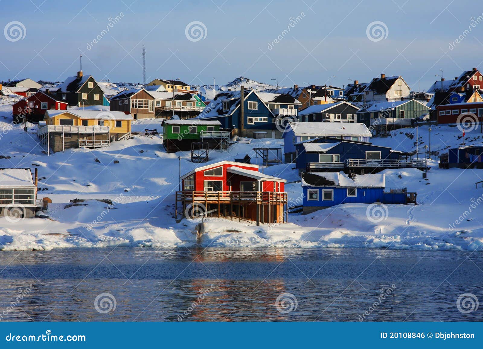 Case Colourful in Groenlandia Fotografia Stock - Immagine di paesaggio ...