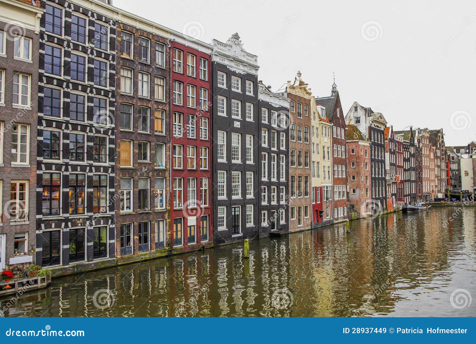 Case di Amsterdam immagine stock. Immagine di finestre - 28937449