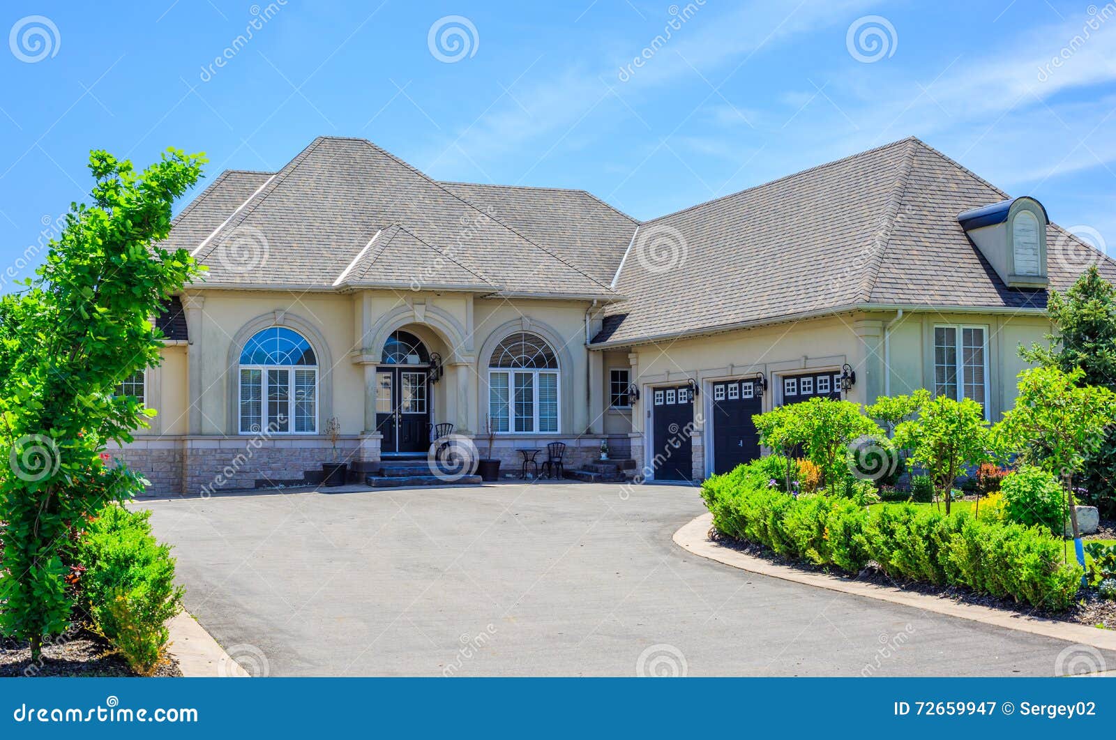 Case Di Lusso in Nord America Immagine Stock - Immagine di casa ...