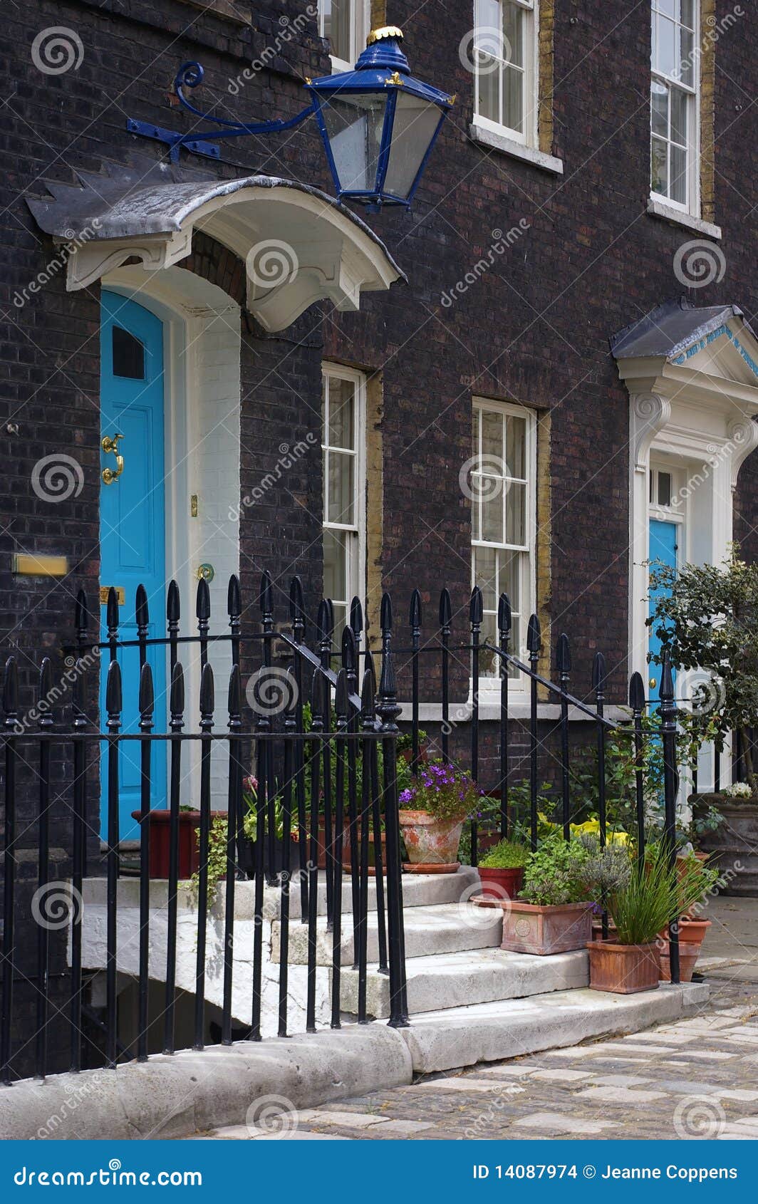 Case tipiche di inglese. fotografia stock. Immagine di londra - 14087974