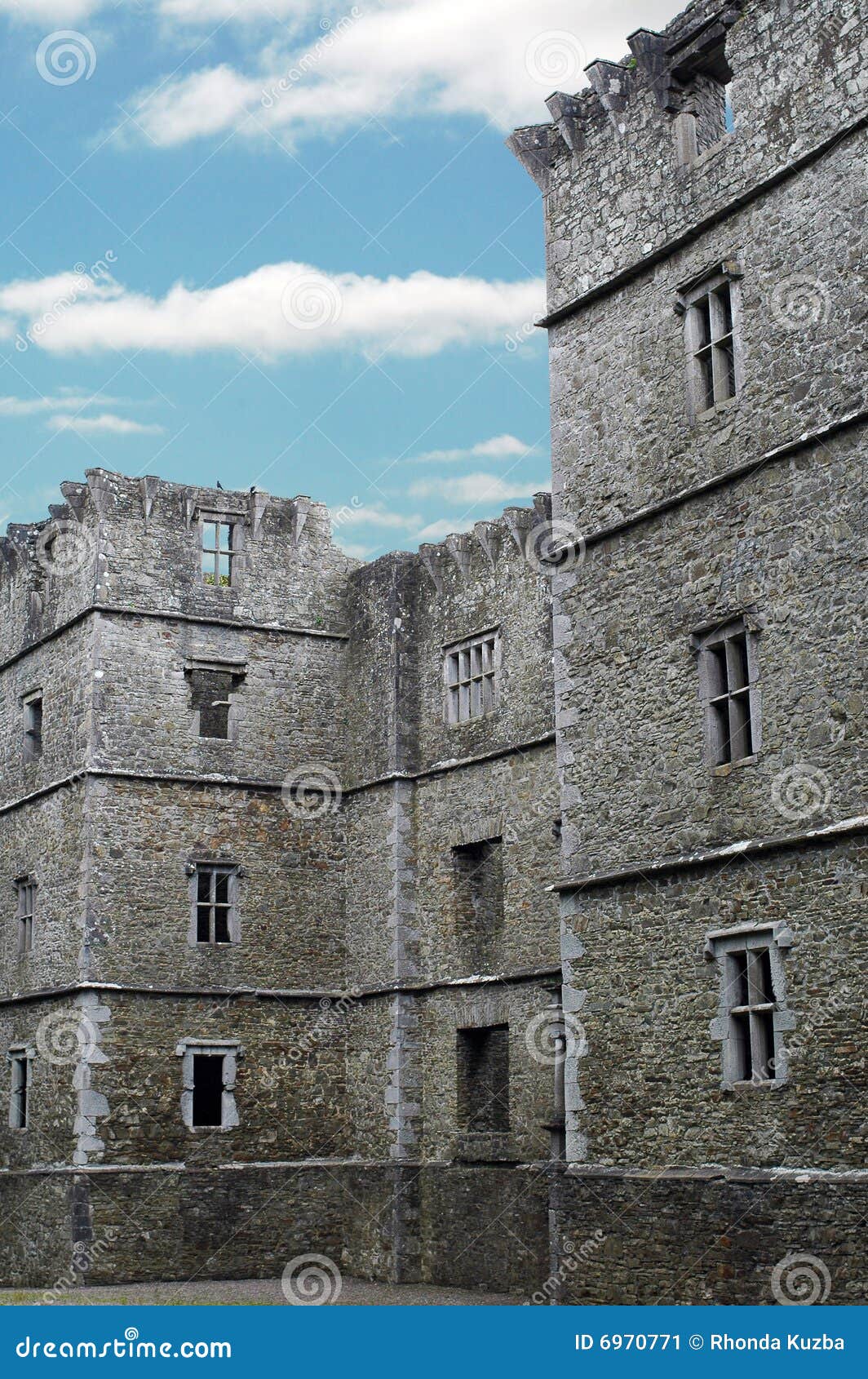 Caslte Keep stock image. Image of europe, frame, defense - 6970771