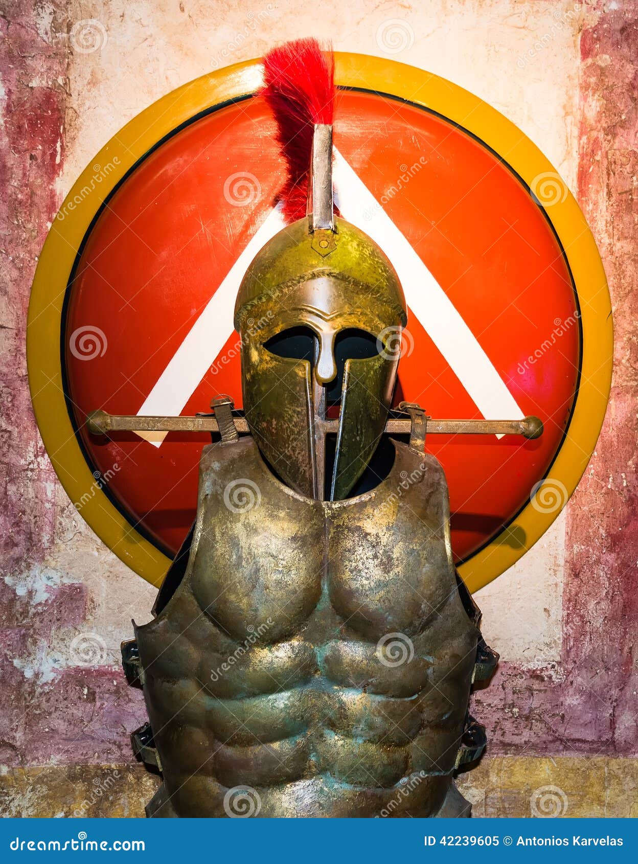 Casque, Armure Et Bouclier Spartiates Image stock - Image du culture ...