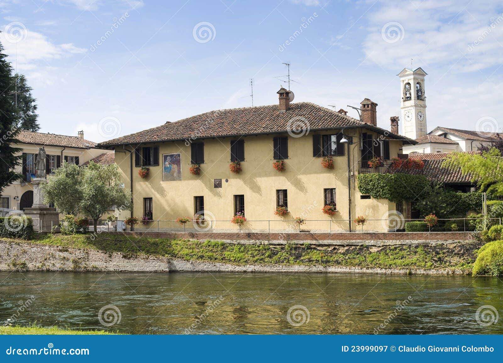 Cassinetta di Lugagnano stock image. Image of traditional - 23999097