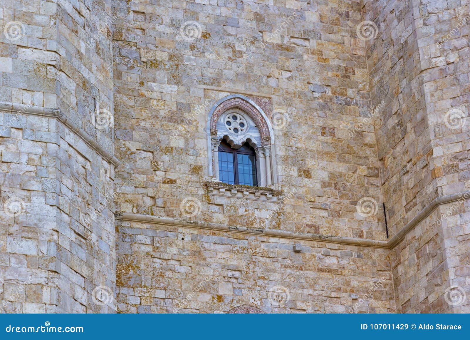 Castel Del Monte, Andria, Montagna Del Castello Immagine Stock ... Castel Del Monte, Andria, Montagna Del Castello Immagine Stock ...