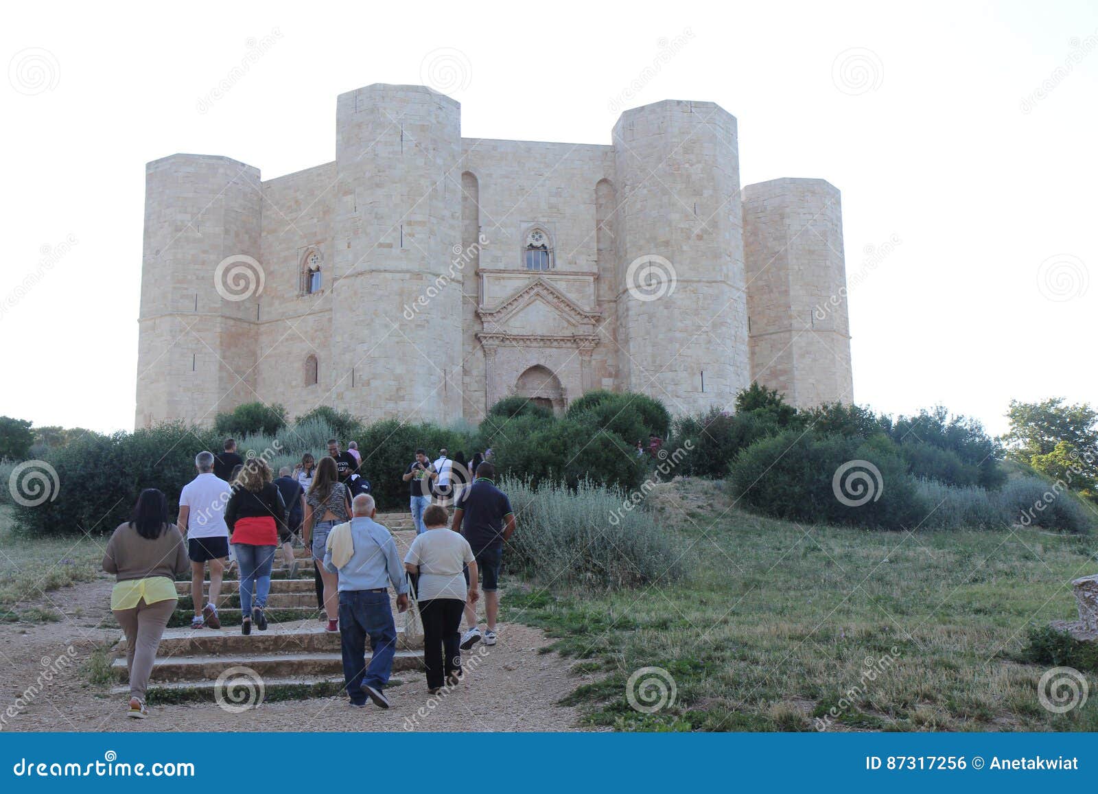 Castel del Monte in Italy editorial photo. Image of fortress - 87317256