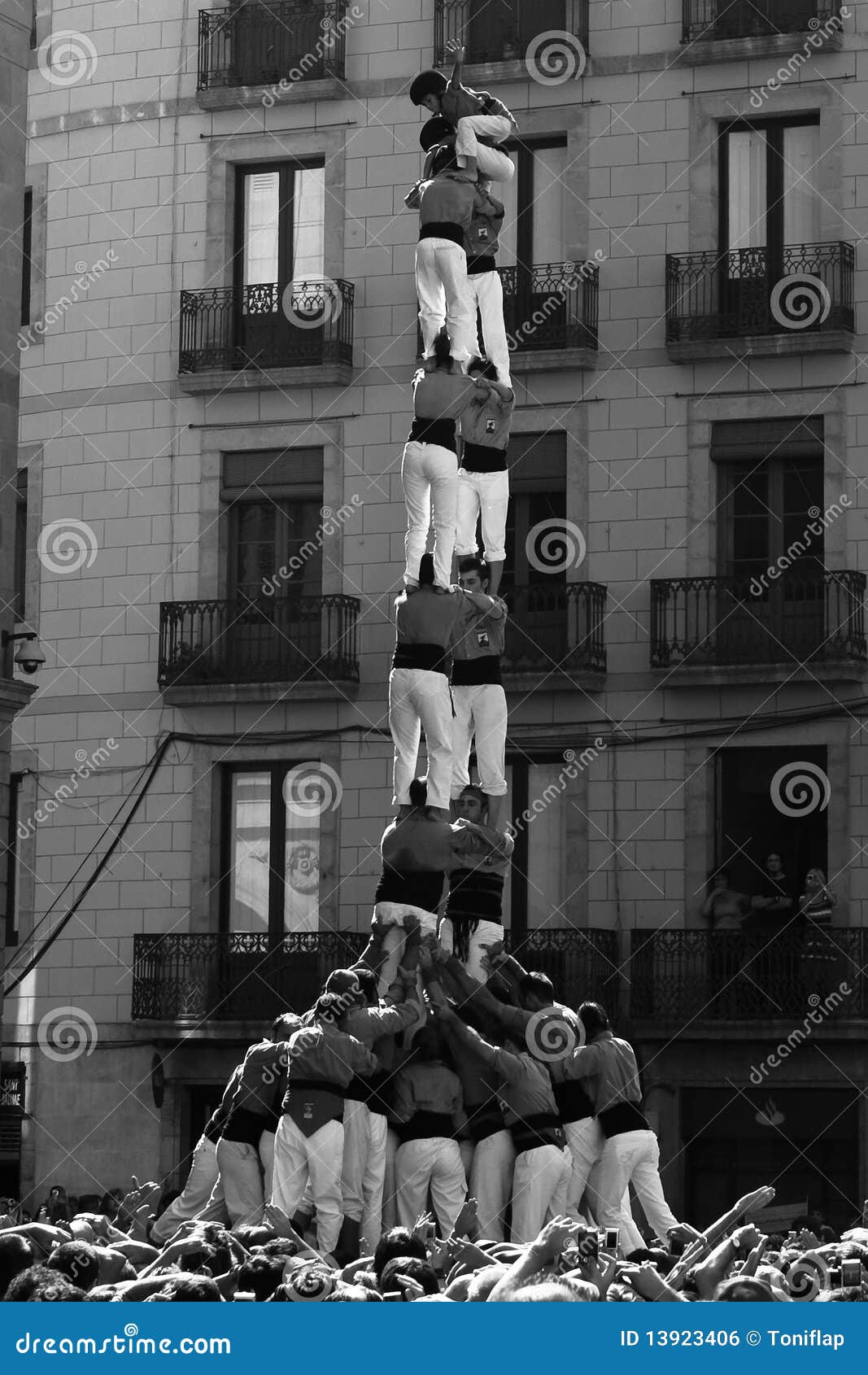 Castel - Human Towers. Barcelona Editorial Photo - Image of achievement ...