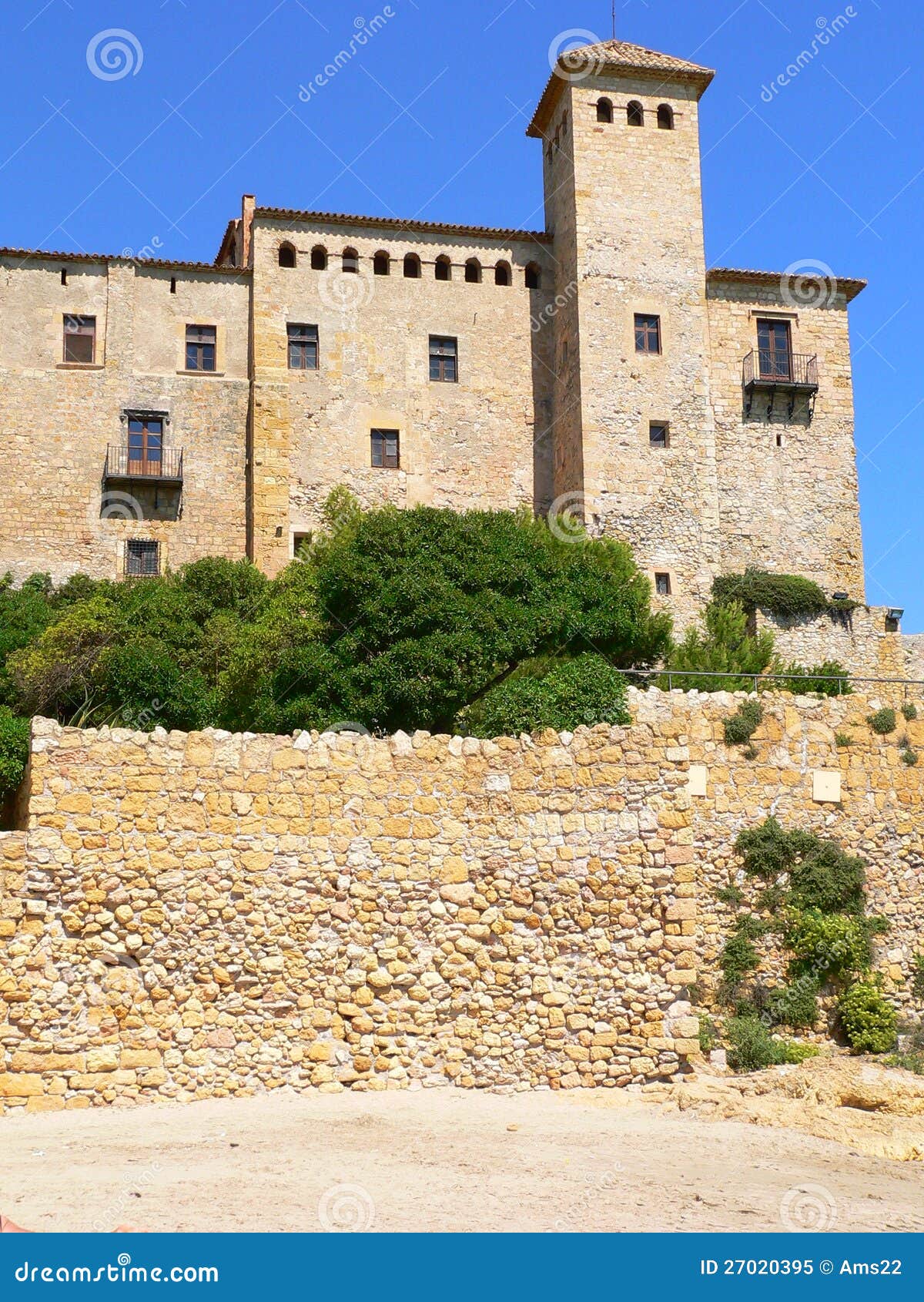 Castell De Tamarit De Mrz (Spanien) Stockbild - Bild von ufer, gebäude: 27020395