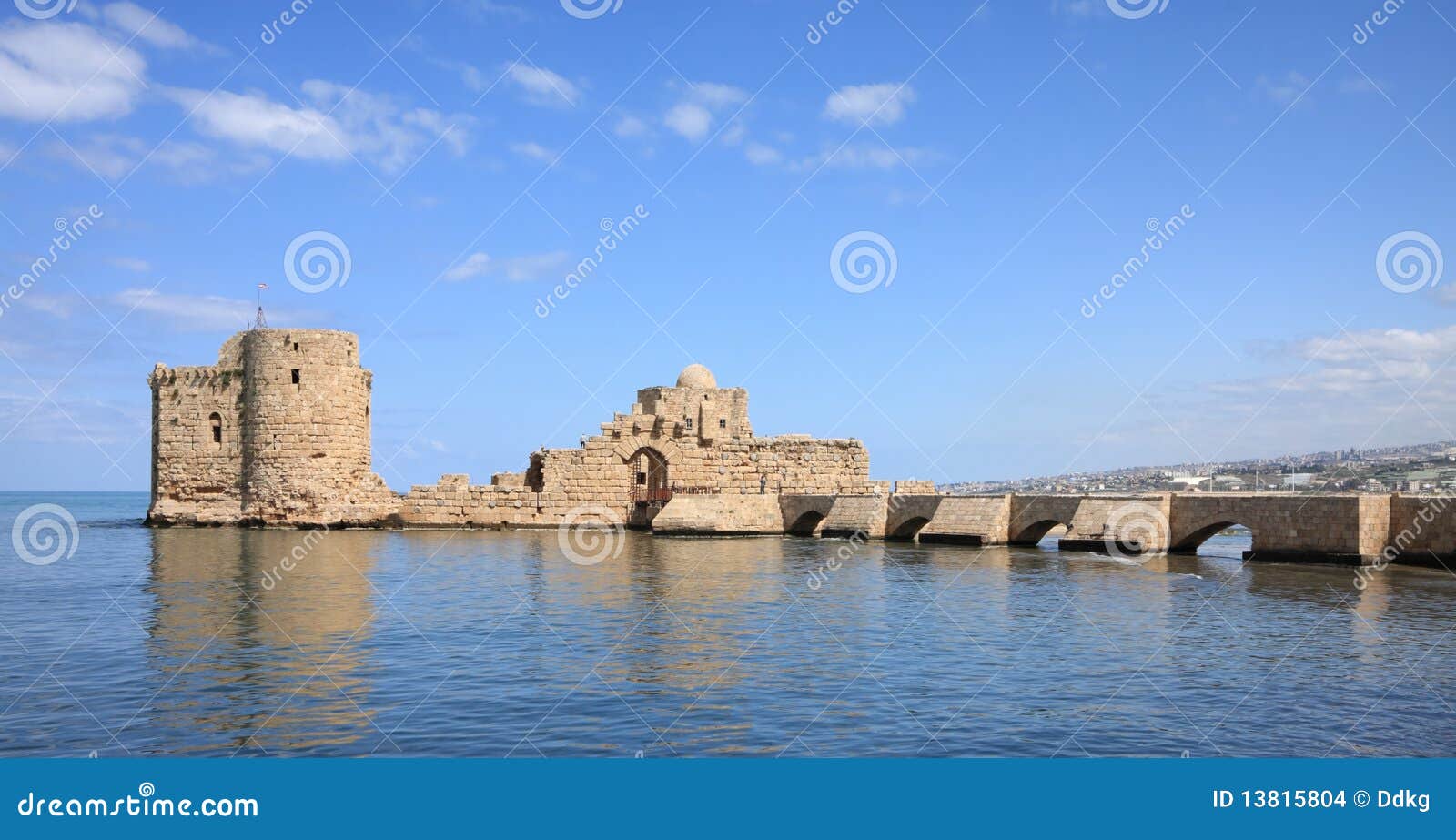 Castello Del Mare Del Crociato Di Sidon (Libano) Fotografia Stock ...