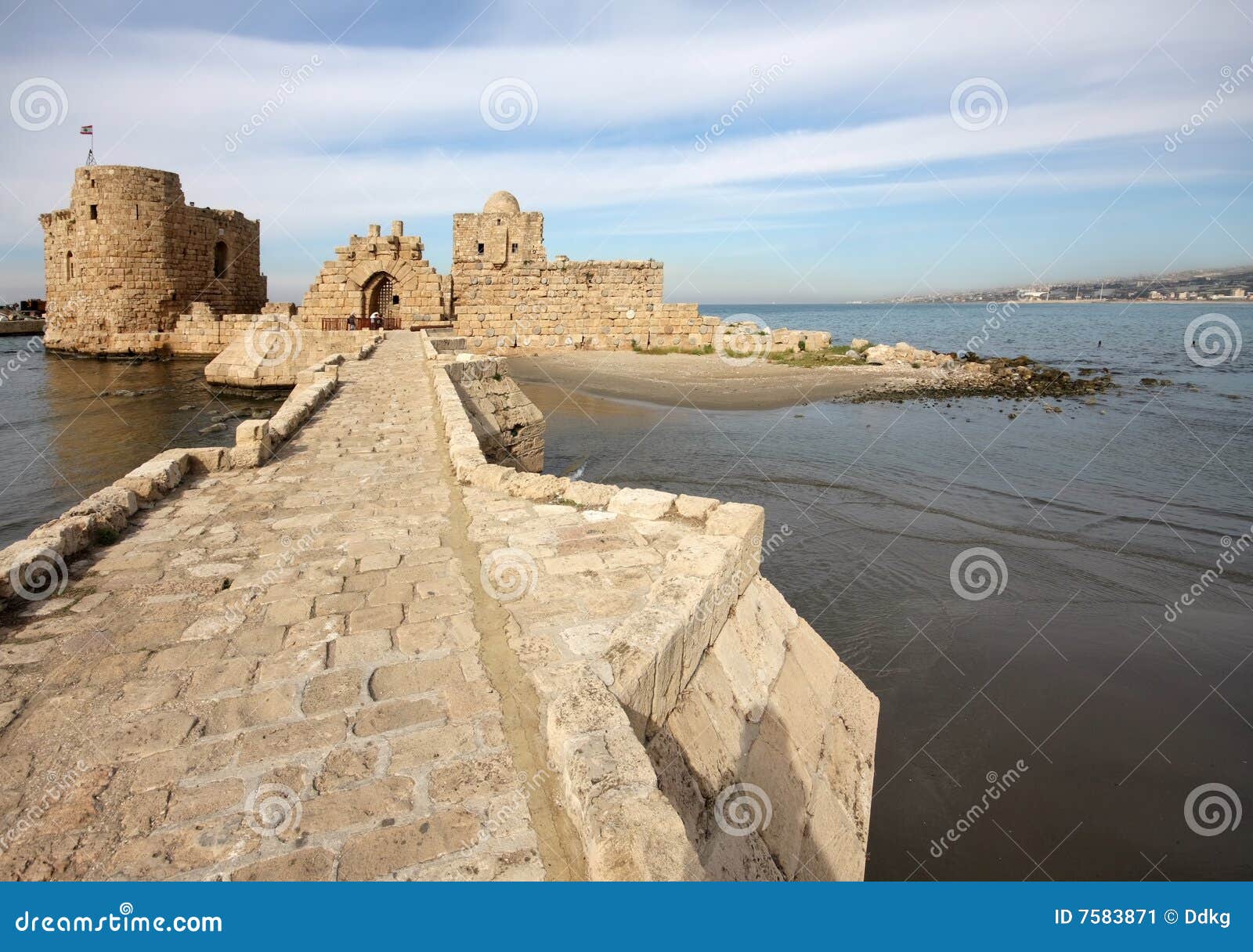 Castello Del Mare Del Crociato, Sidon-Libano Immagine Stock - Immagine ...