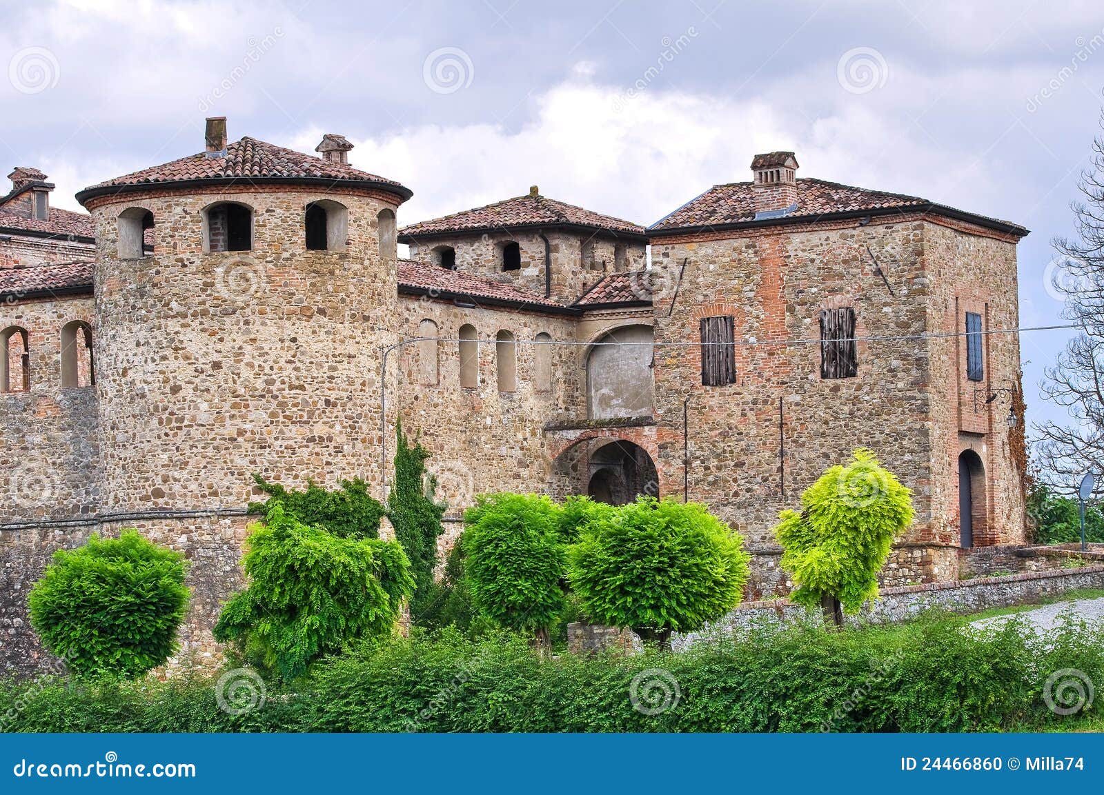 Castello Di Agazzano. L'Emilia Romagna. L'Italia. Fotografia Stock ...