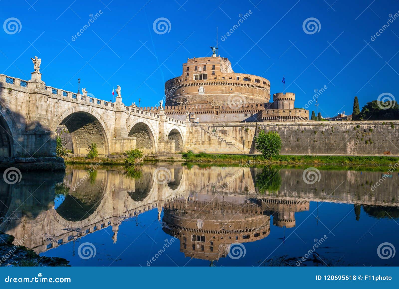 Castello Di Angelo Del San a Roma, Italia Fotografia Stock - Immagine ...