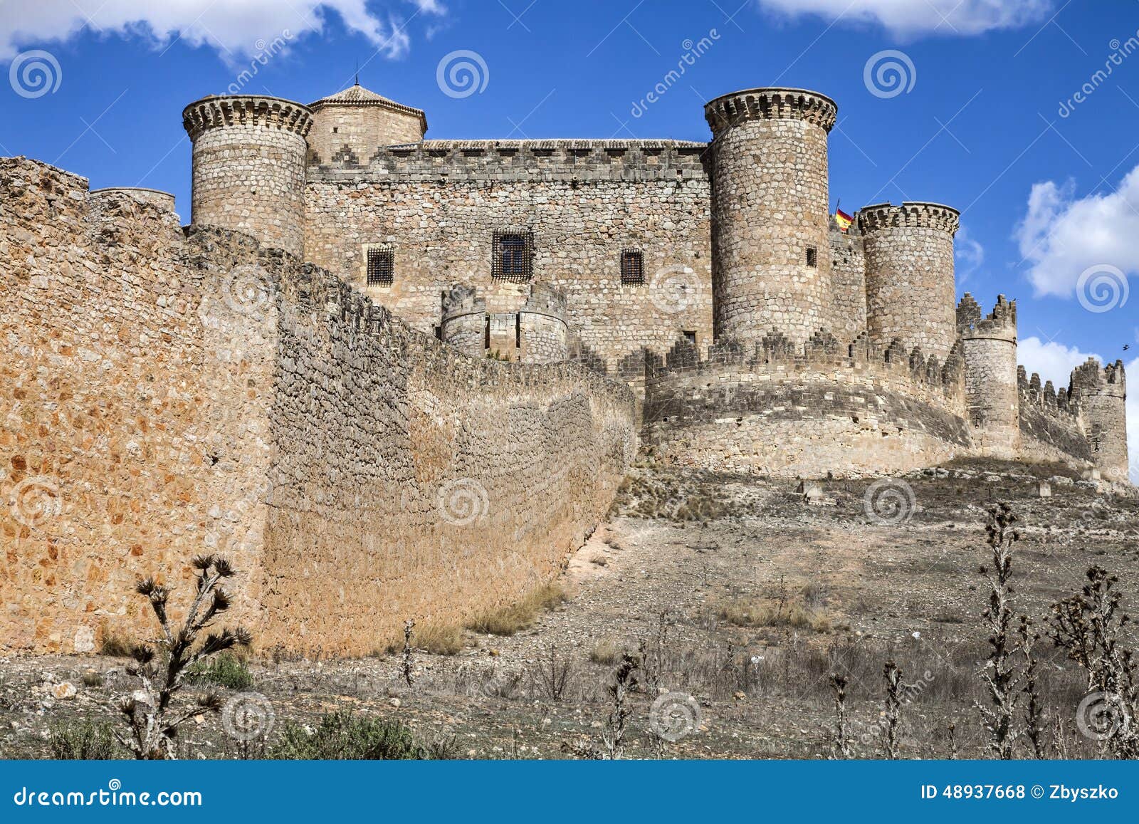 Castello Di Belmonte, Spagna Fotografia Stock - Immagine di bastione ...