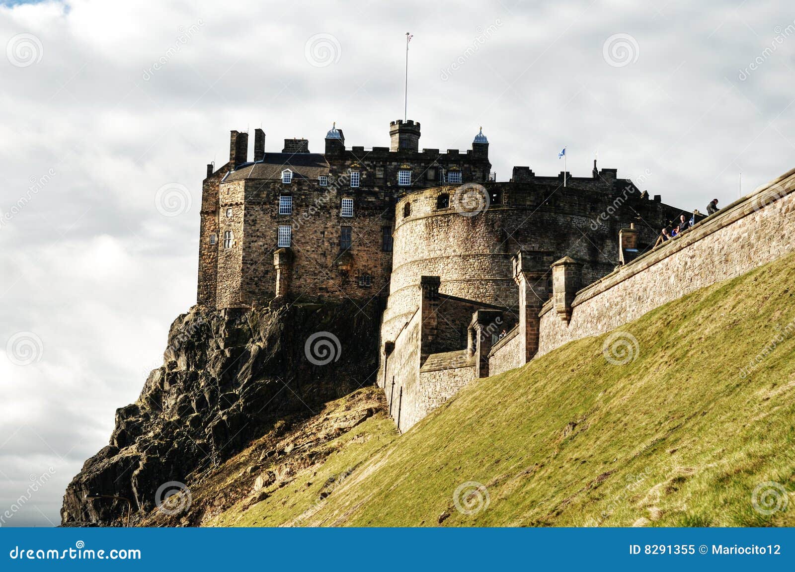 Castello di Edinburgh immagine stock. Immagine di scena - 8291355