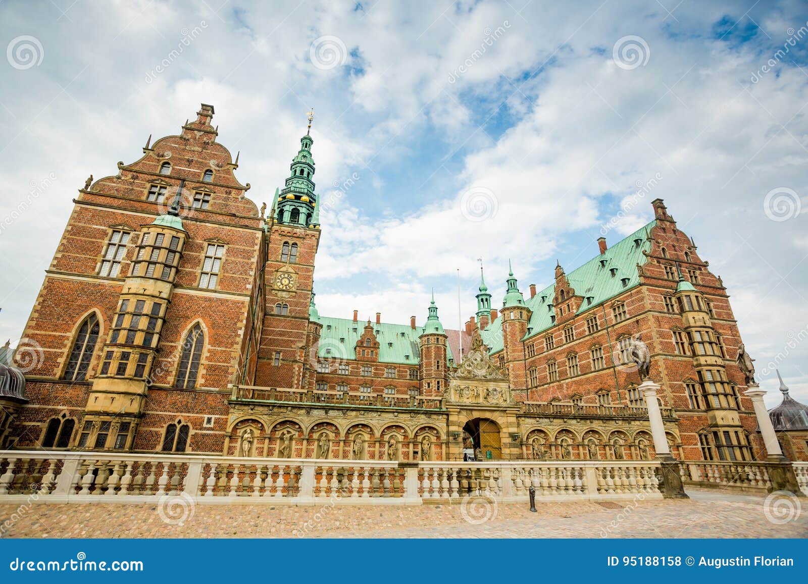 Castello Di Frederiksborg, Hillerod, Danimarca Fotografia Stock ...