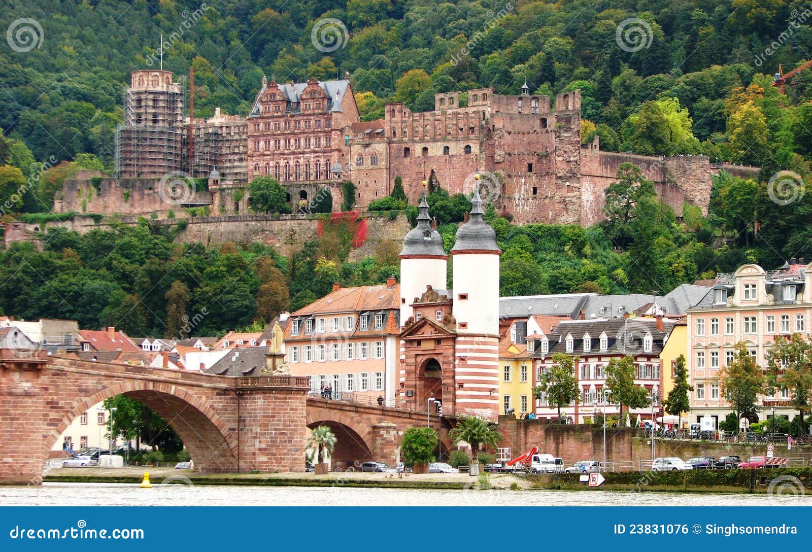 Castello Di Heidelberg E Vecchio Ponticello, Germania Fotografia Stock ...