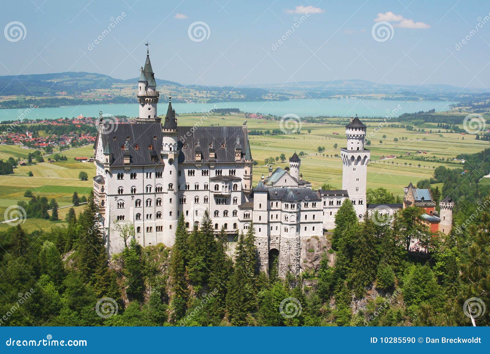 Castello Di Neuschwanstein, Germania Fotografia Stock - Immagine di ...