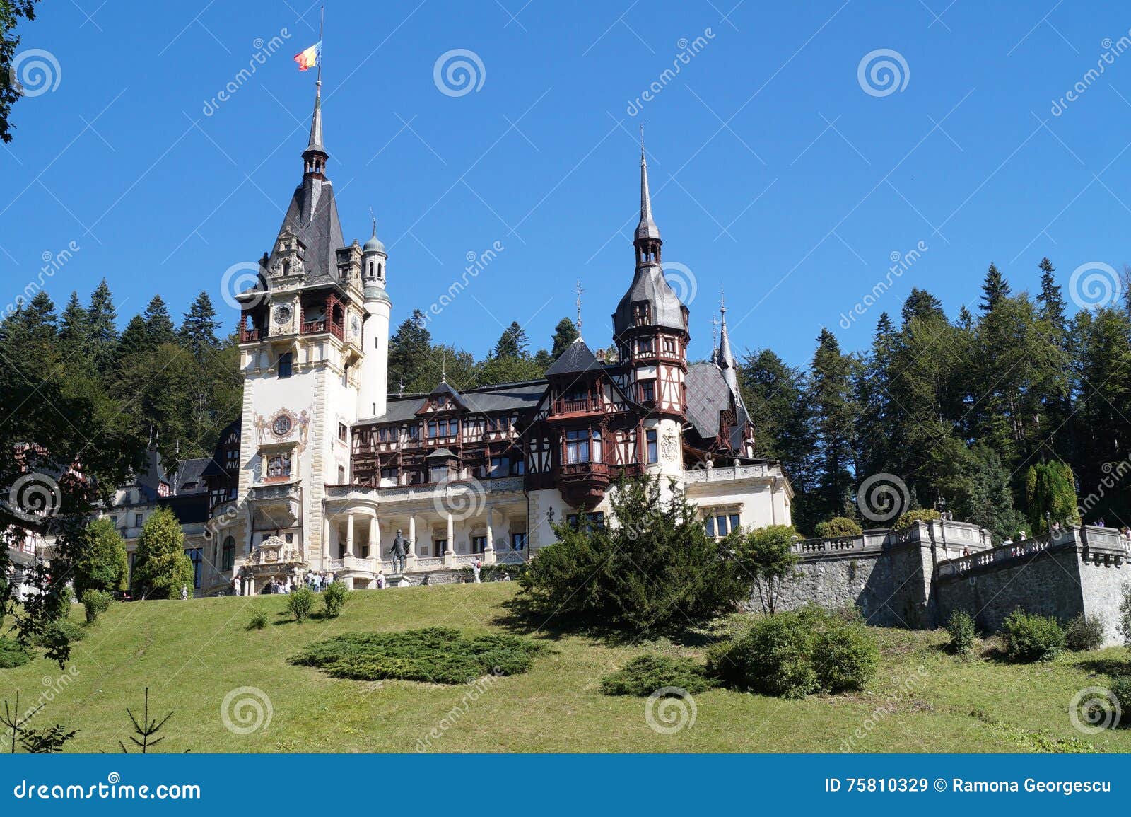 Castello Di Peles, Sinaia, Romania Immagine Stock - Immagine di vecchio ...