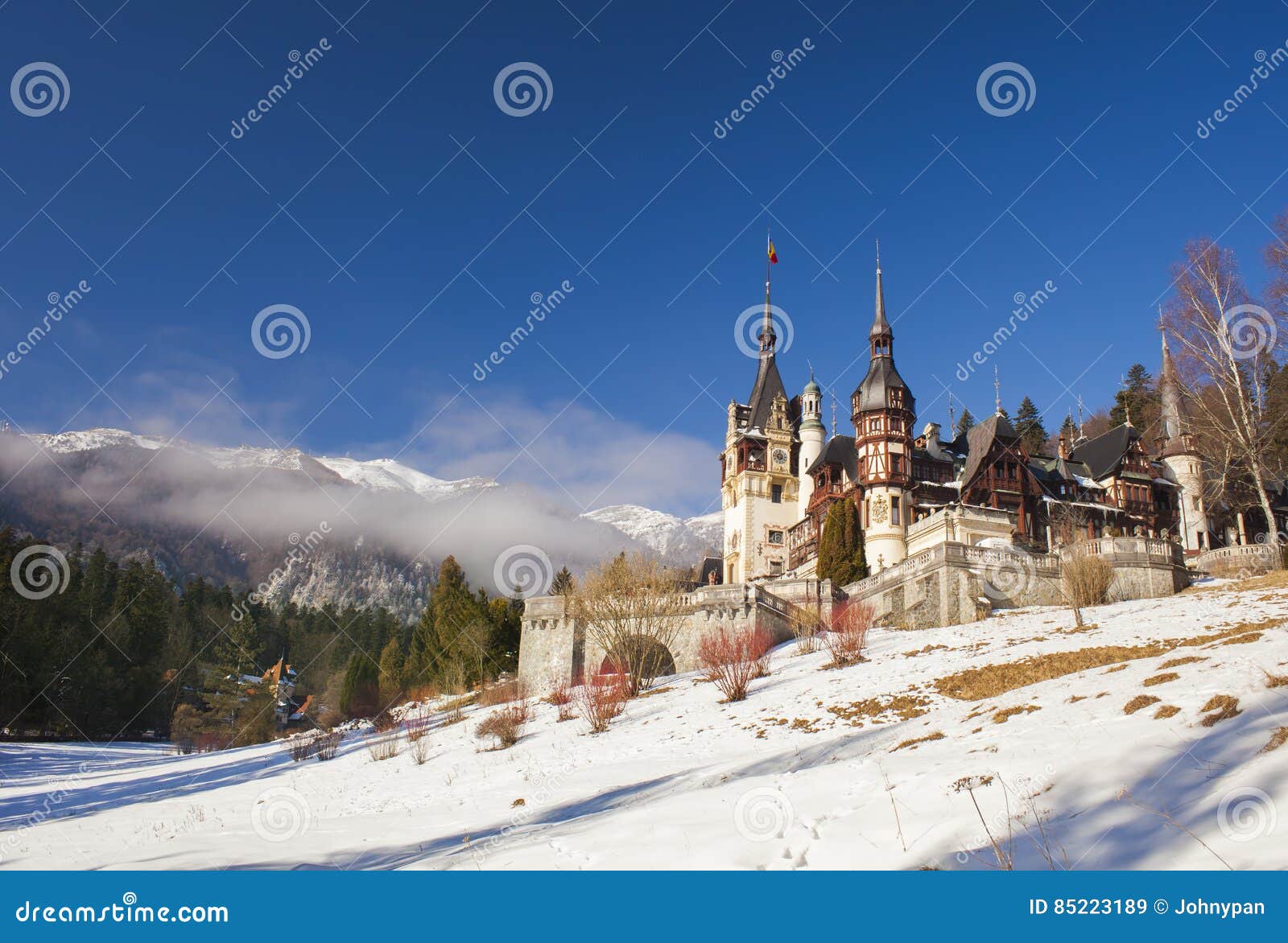 Castello Di Peles, Sinaia Romania Immagine Stock - Immagine di palazzo ...