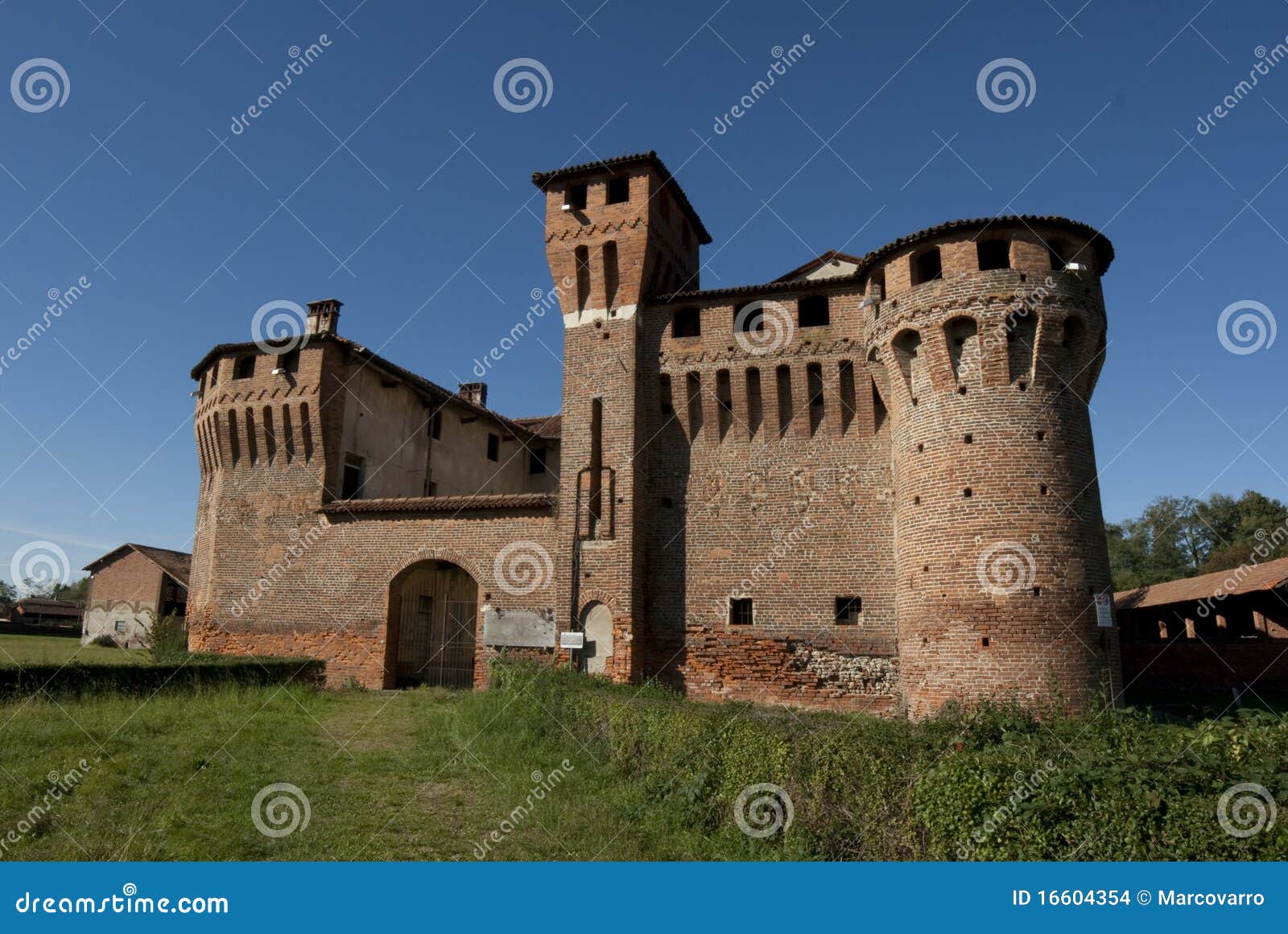 Castello di Proh stock photo. Image of leaves, harvest - 16604354