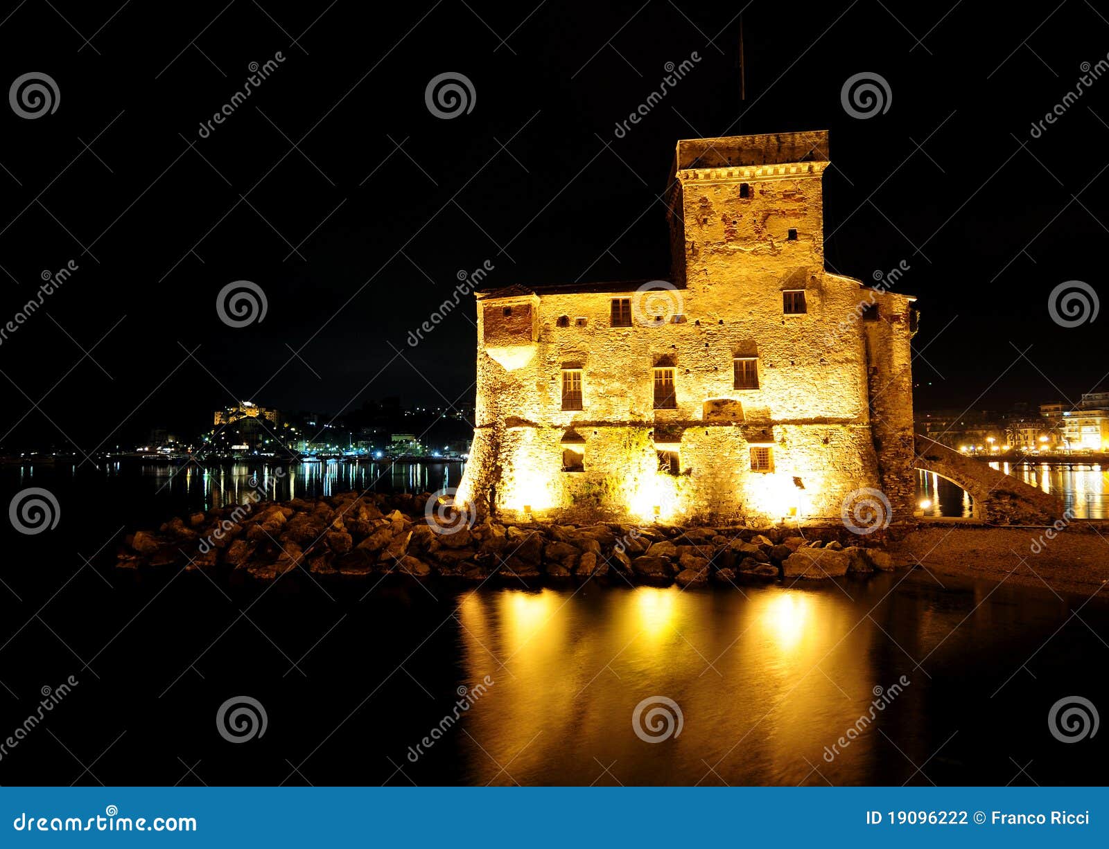 Castello Di Rapallo, Ligurien, Italien Stockfoto - Bild von mittelmeer ...