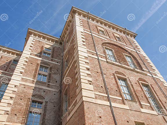 Castello di Rivoli photo stock. Image du château, italien - 39866340