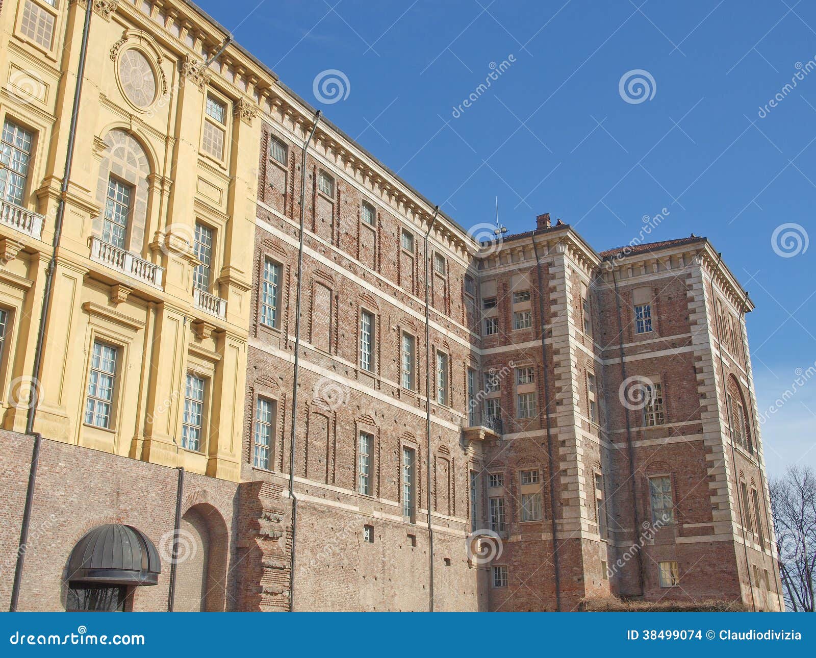 Castello Di Rivoli, Italien Stockfoto - Bild von museum, italien: 38499074