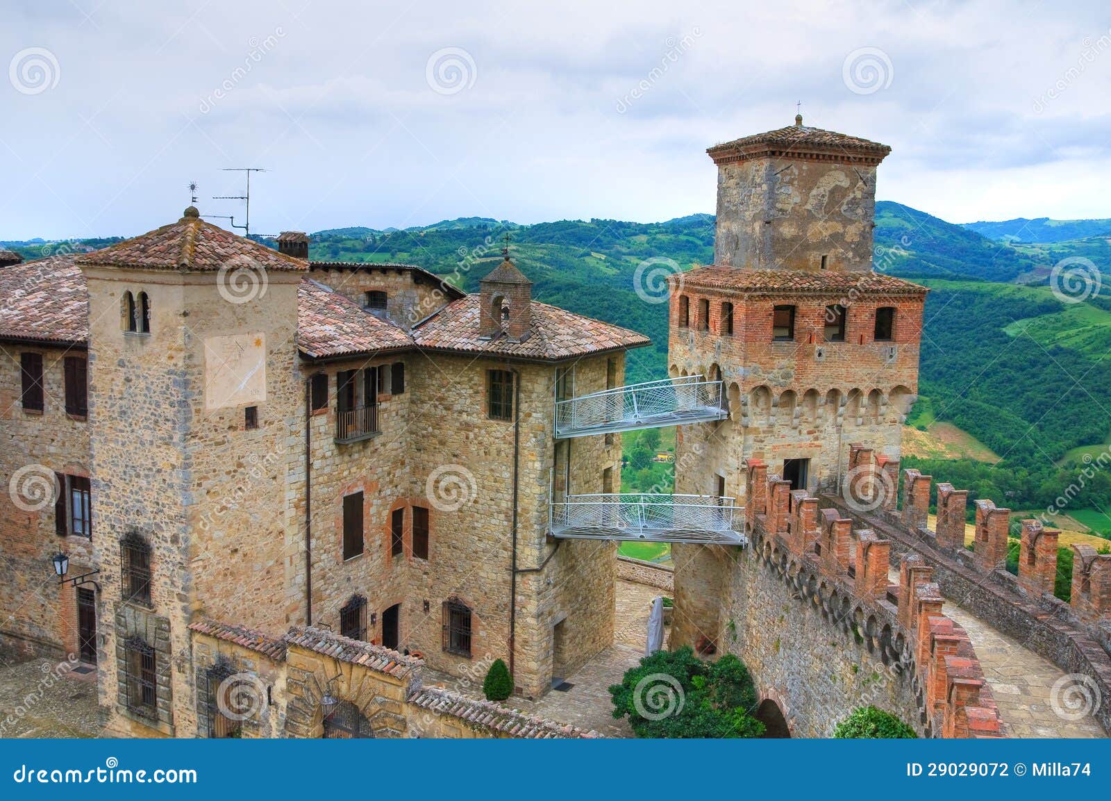 Castello Di Vigoleno. L'Emilia Romagna. L'Italia. Fotografia Stock ...