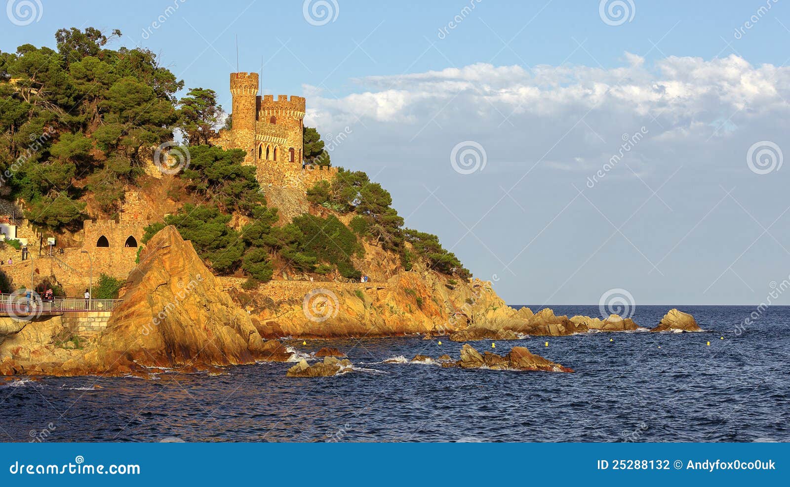 Castello a Lloret De Marzo, Costa Brava, Spagna Fotografia Stock ...