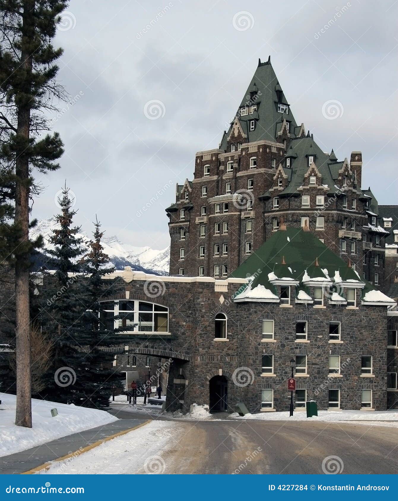 Castello moderno fotografia stock. Immagine di comodità - 4227284