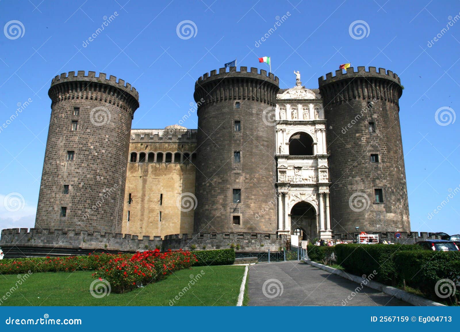 Castello Nuovo, Napoli immagine stock. Immagine di città - 2567159