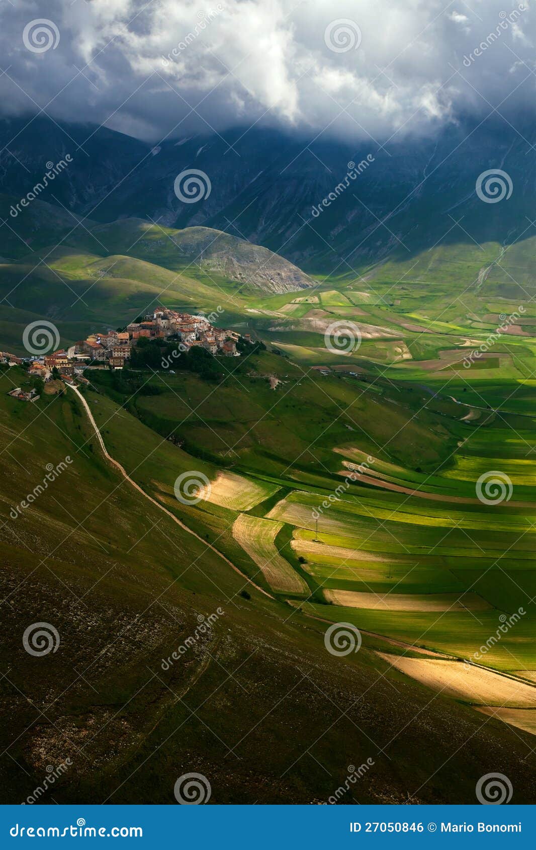 Castelluccio di Norcia stock photo. Image of mountains - 27050846