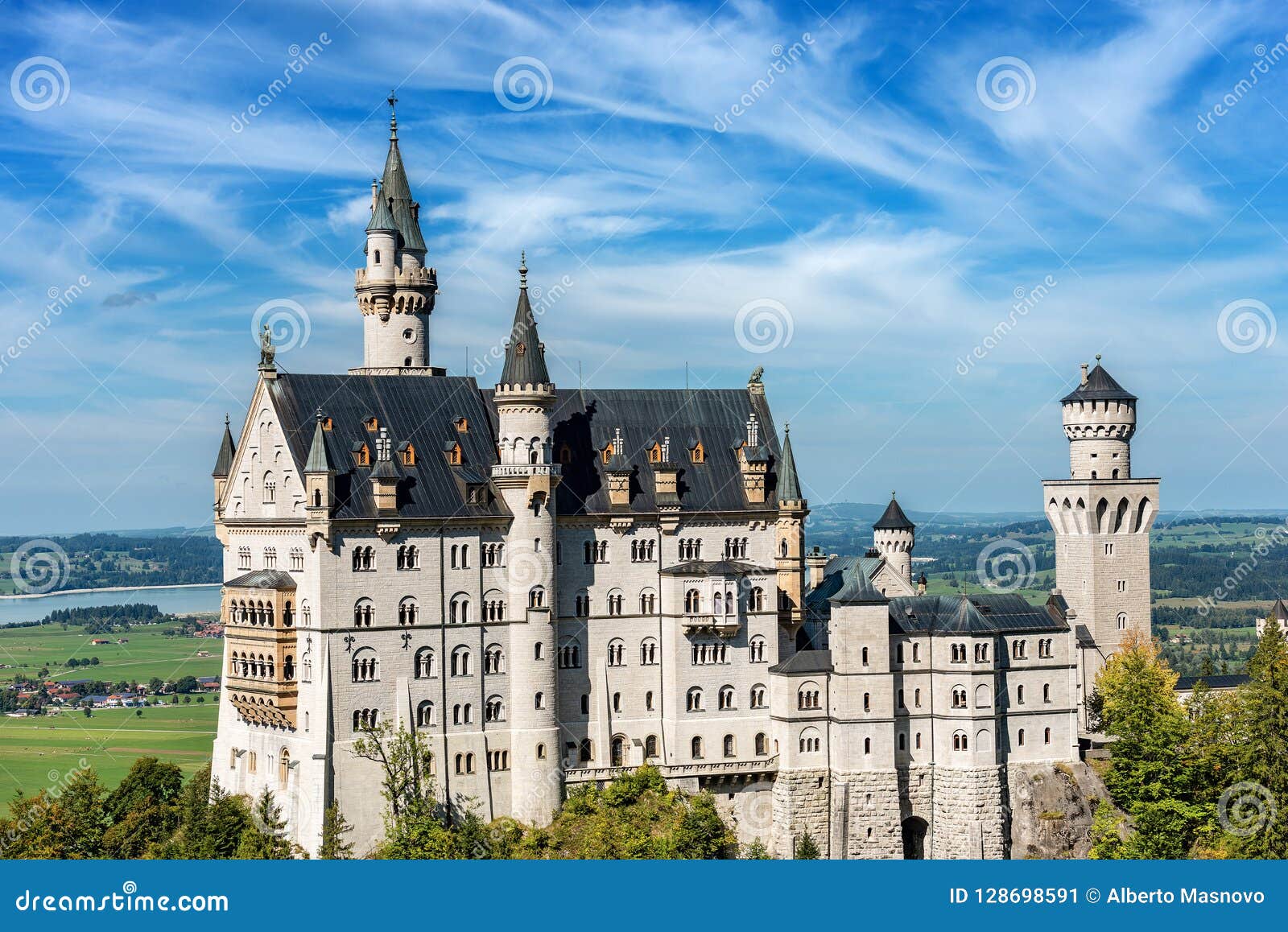 Castelo Alemanha De Neuschwanstein - Marco Em Baviera Imagem de Stock ...