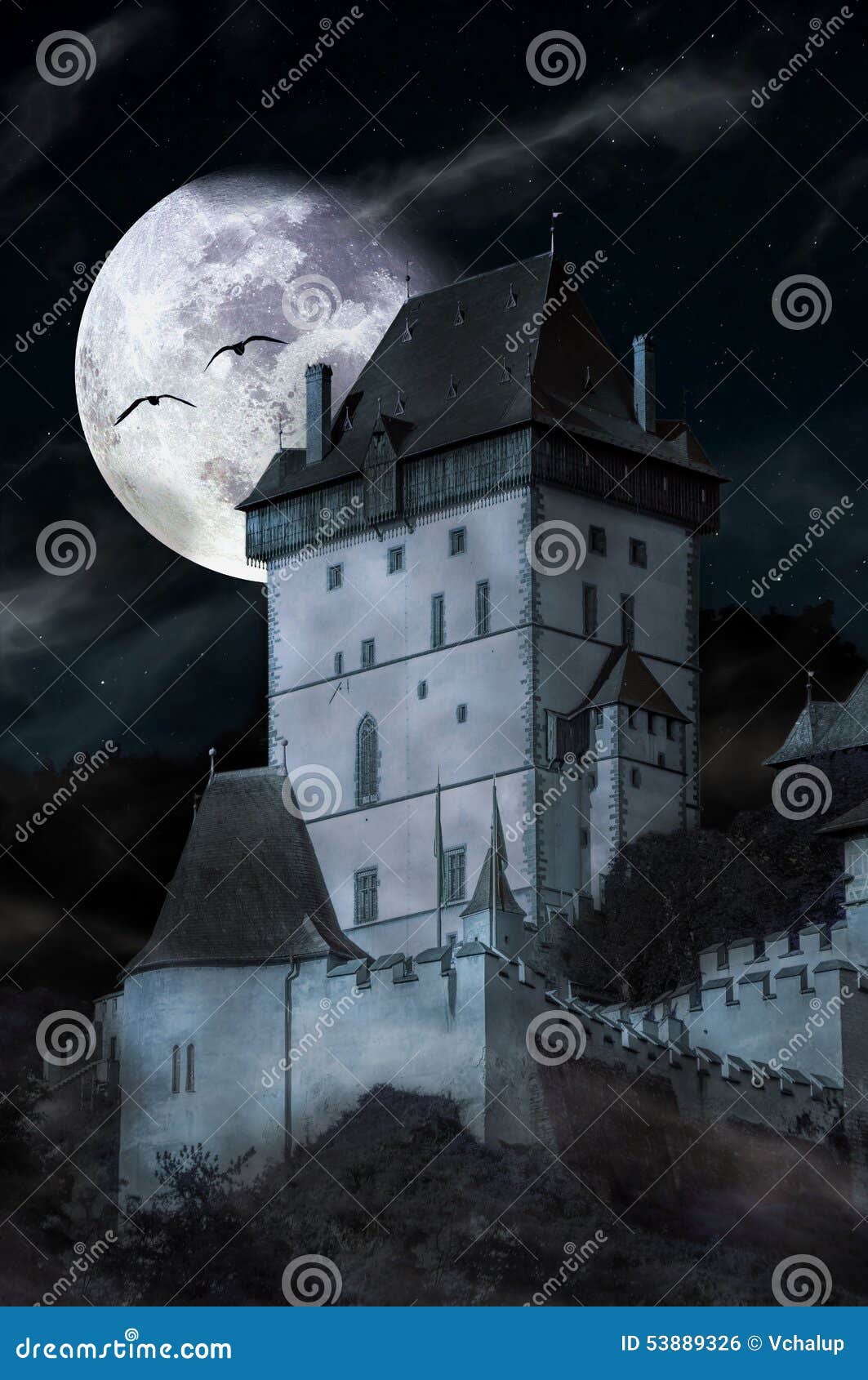 Castelo Assombrado Karlstejn Na Noite Foto de Stock - Imagem de miragem ...