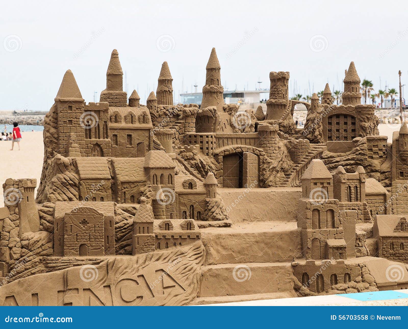 Castelo da areia foto de stock. Imagem de fortaleza, oceano - 56703558