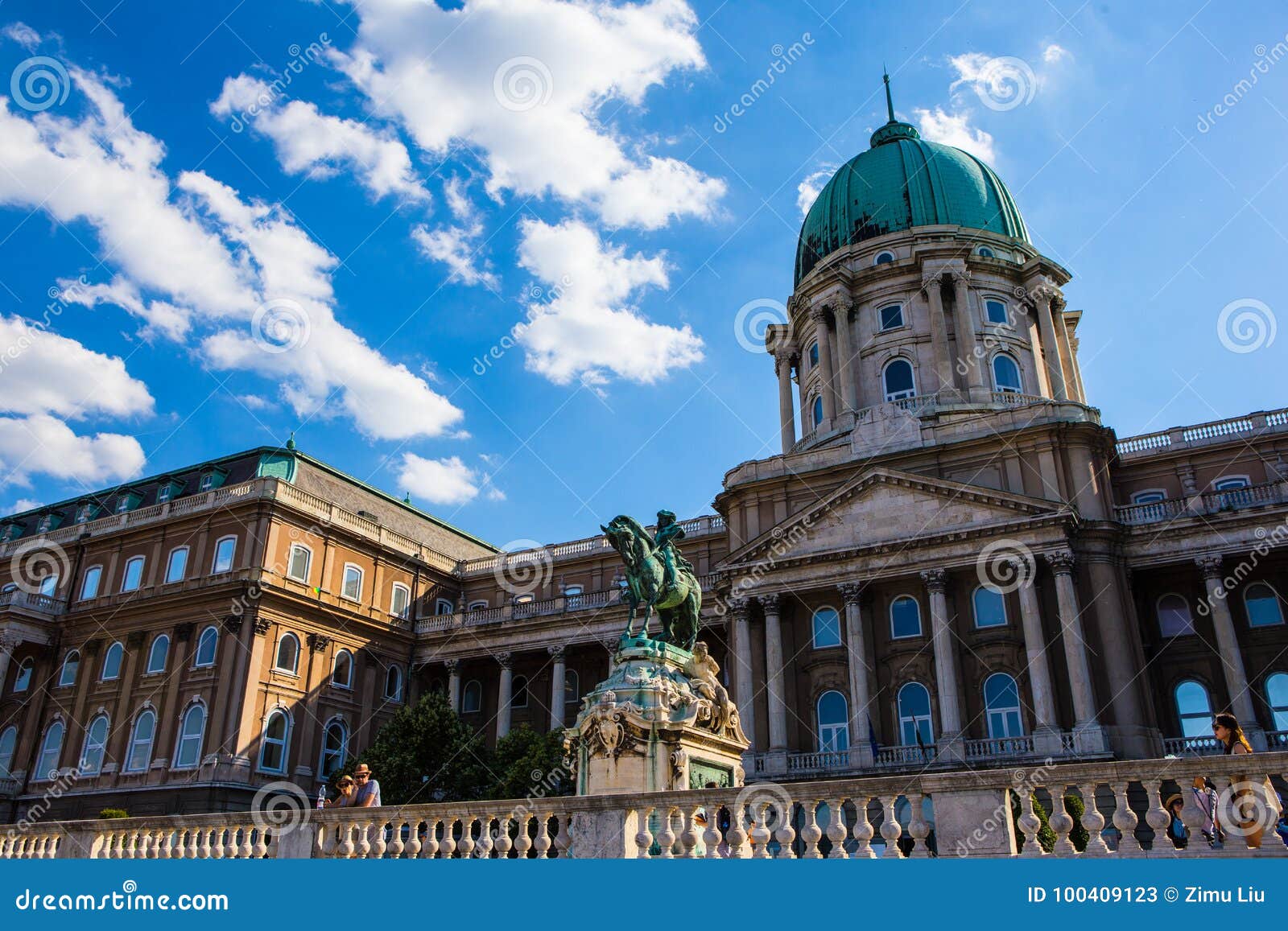 Castelo De Buda Em Budapest Foto de Stock Editorial - Imagem de pedra ...