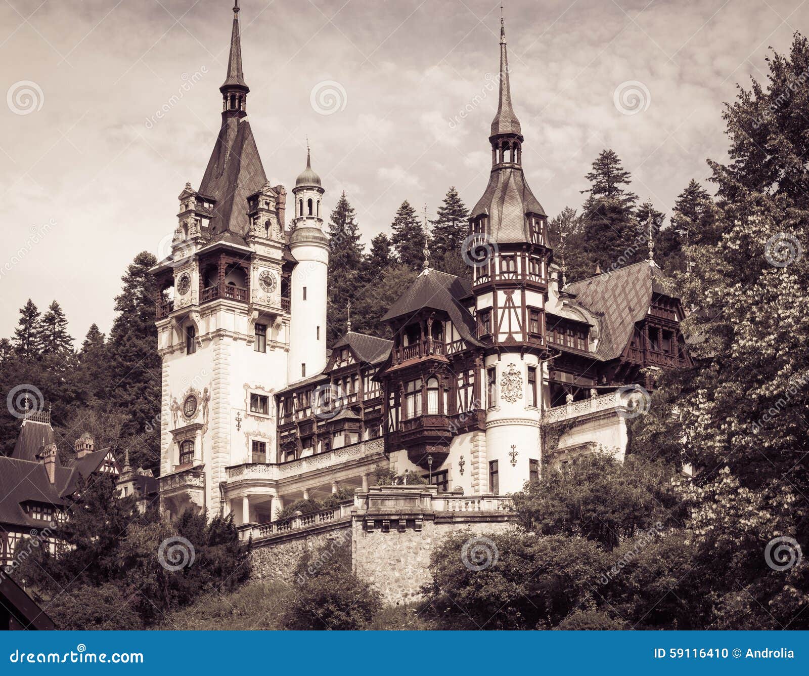 Castelo de Pelesh romania foto de stock. Imagem de tema - 59116410