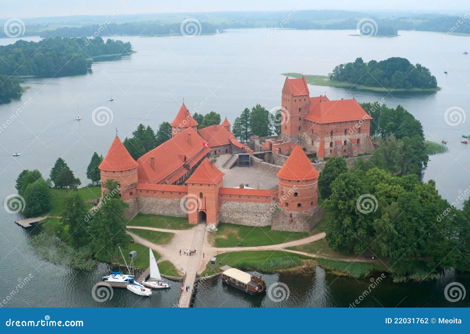 Castelo de Trakai foto de stock. Imagem de vista, retro - 22031762