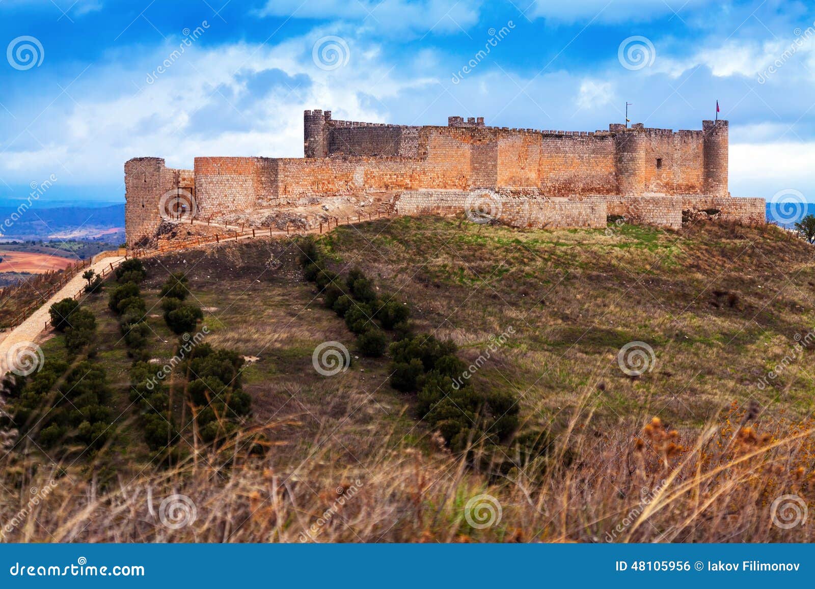 Castelo Medieval De Jadraque Na Espanha Foto de Stock - Imagem de velho ...