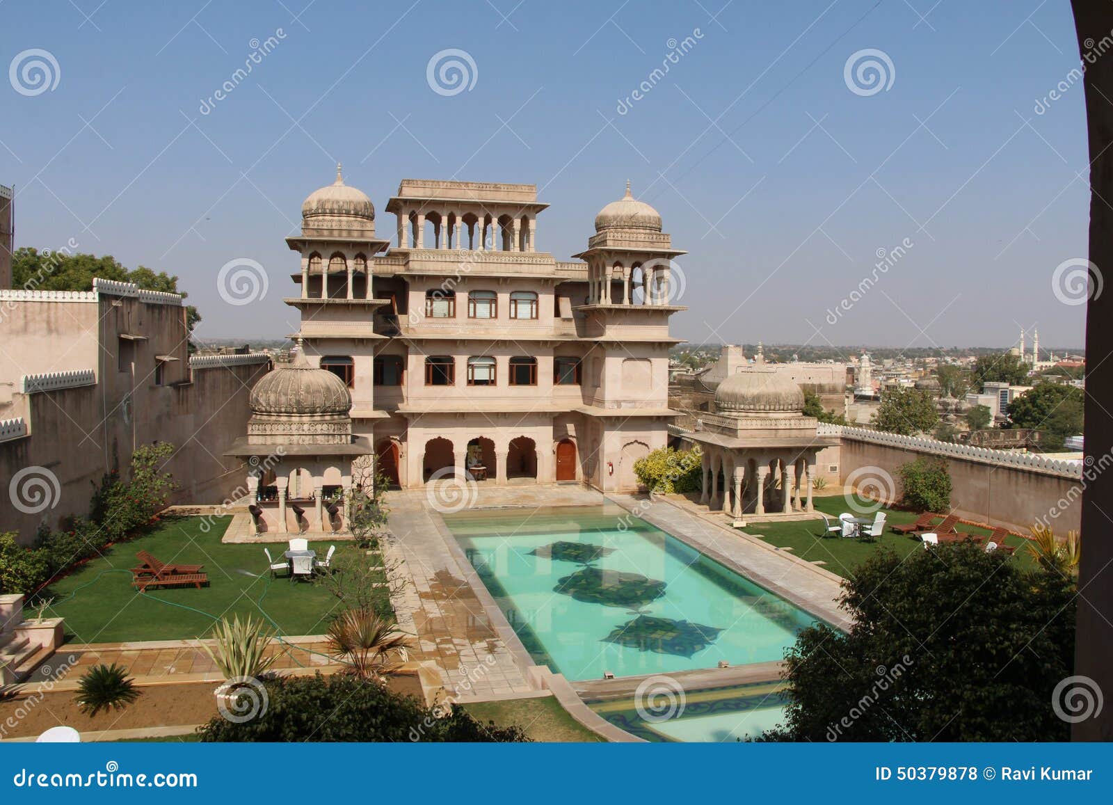 Castelo moderno foto de stock. Imagem de fundo, monumento - 50379878