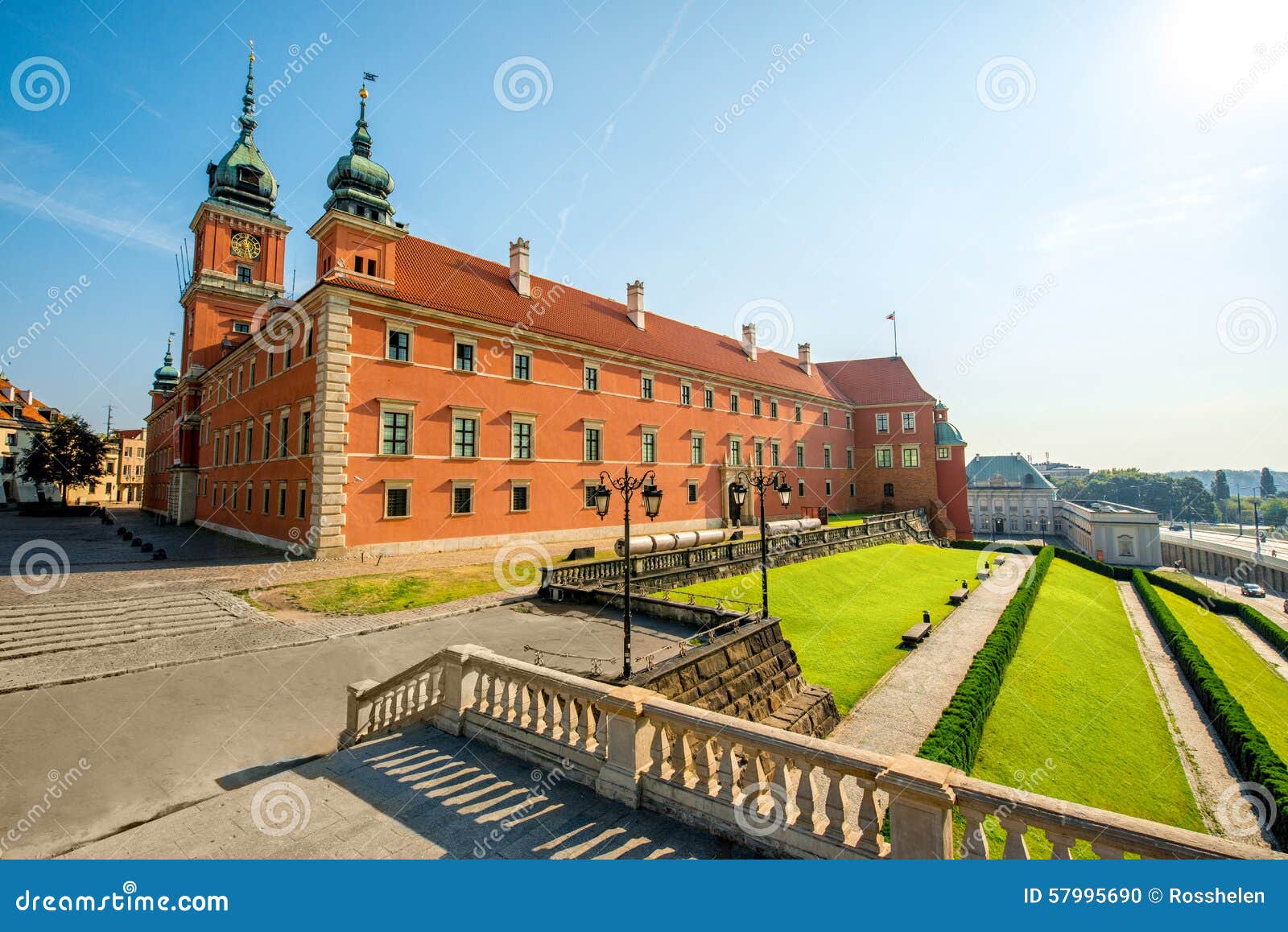 Castelo real de Varsóvia foto de stock. Imagem de ensolarado - 57995690
