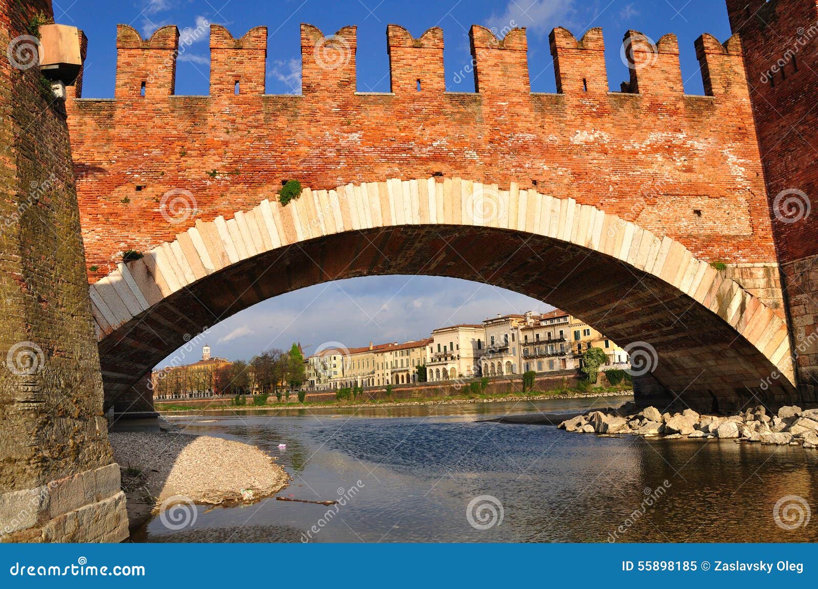 Castelvecchio bridge. stock image. Image of castelvecchio - 55898185
