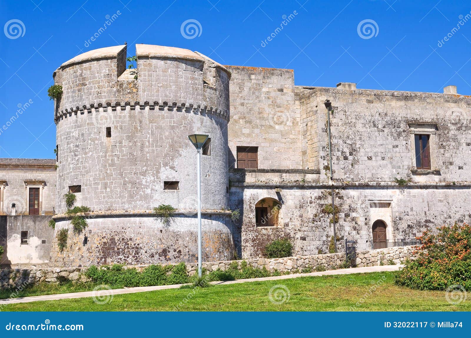 Castillo De Andrano. Puglia. Italia. Imagen de archivo - Imagen de ...