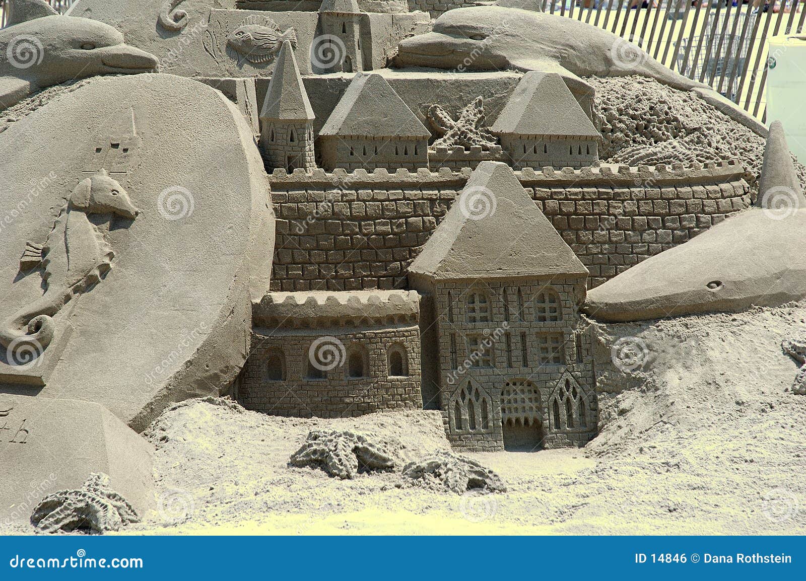 Castillo de arena 2 foto de archivo. Imagen de sandcastle - 14846