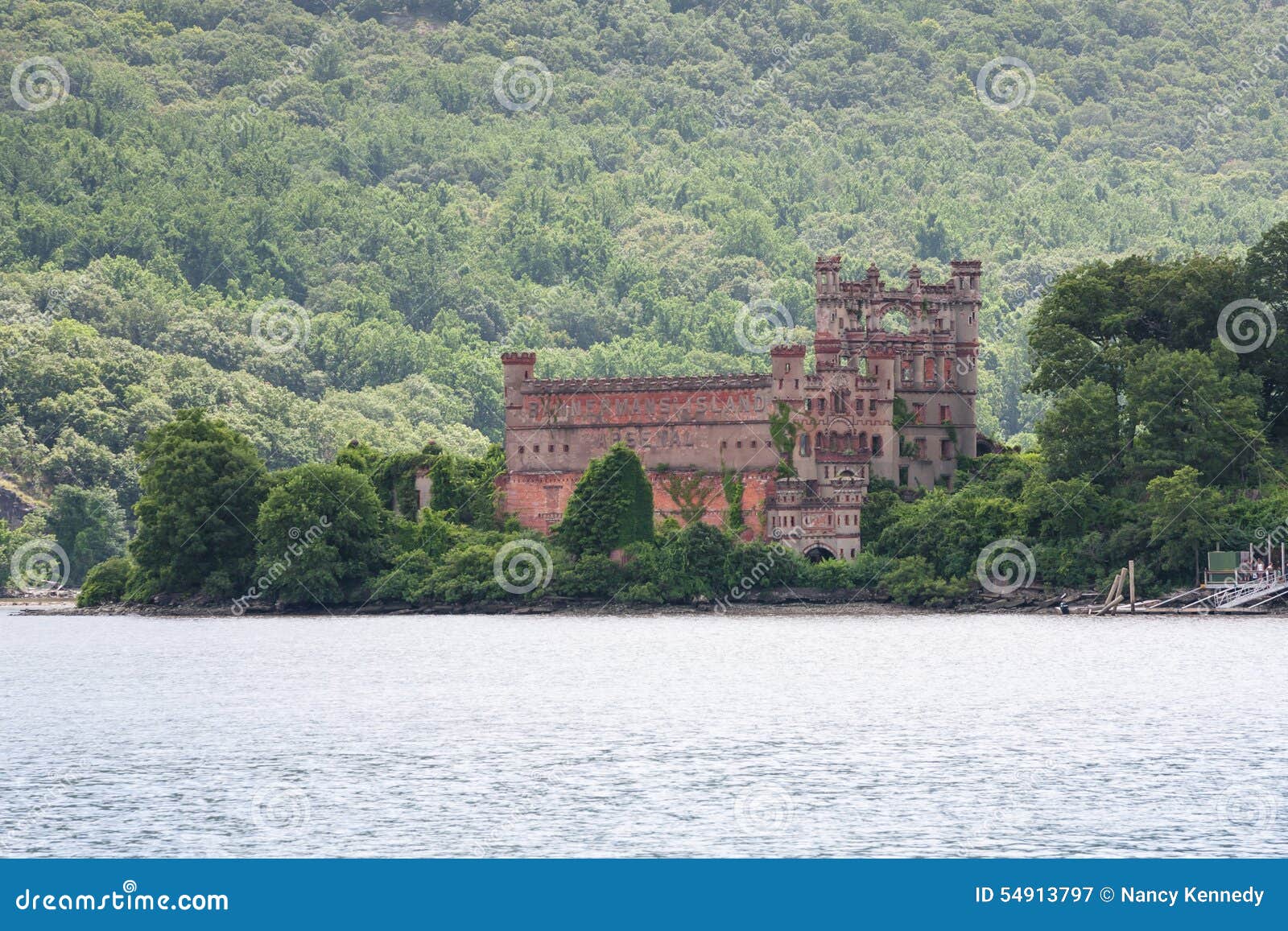 Castillo de Bannerman fotografía editorial. Imagen de arsenal - 54913797