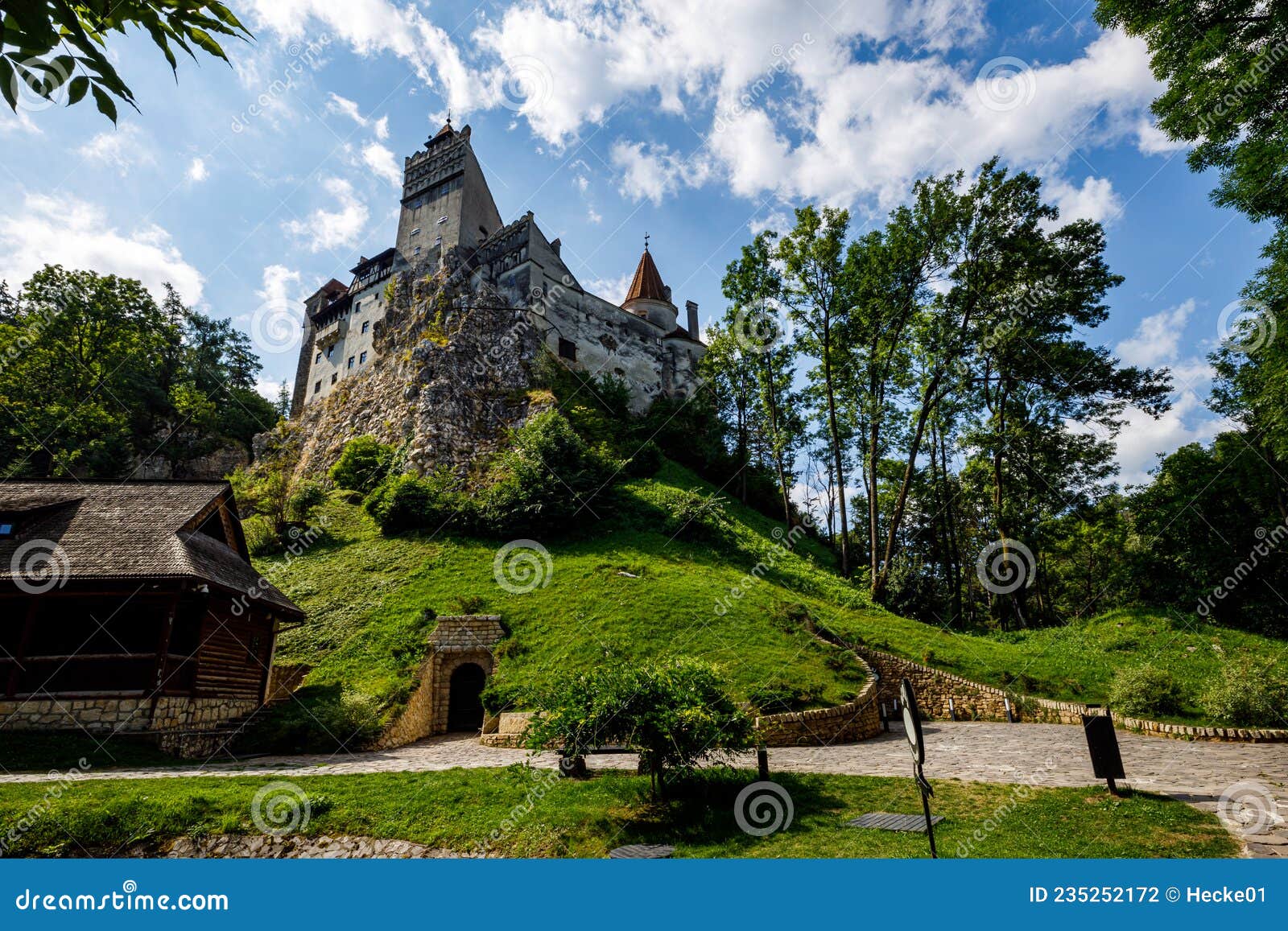 Castillo De Bran En Transylvania Romania Foto de archivo - Imagen de ...